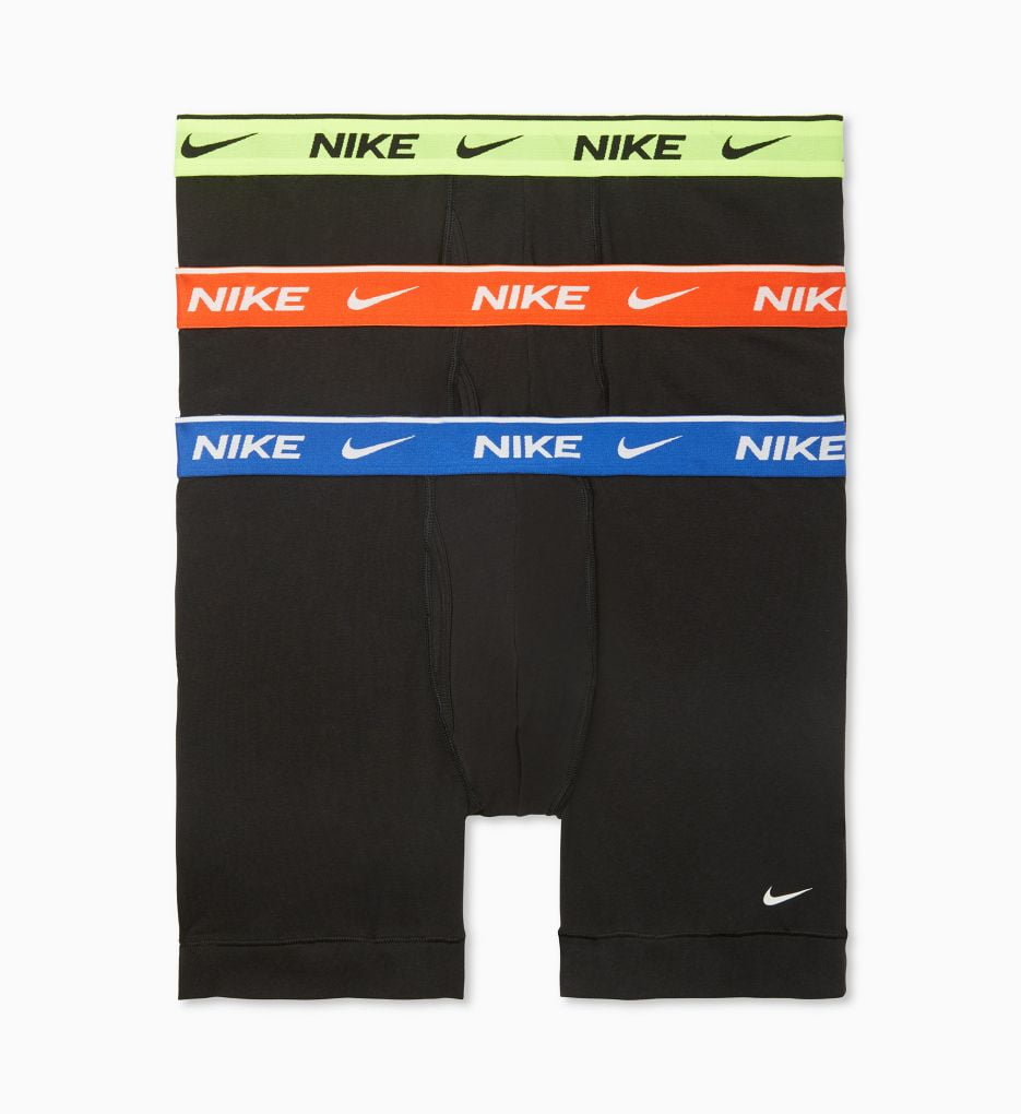 Men-s-Nike-Dri-FIT-Essential-3