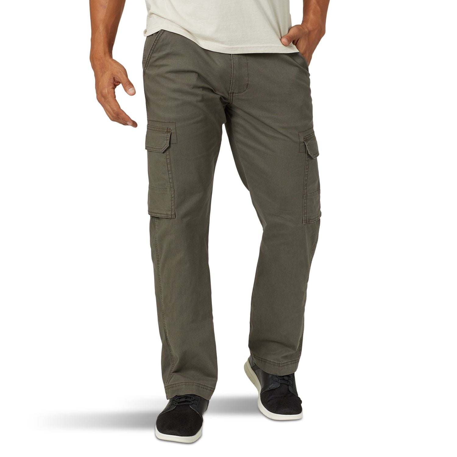 Men’s Wrangler Ripstop Cargo Pants Color: Olive Drab Size: 42X30 ...