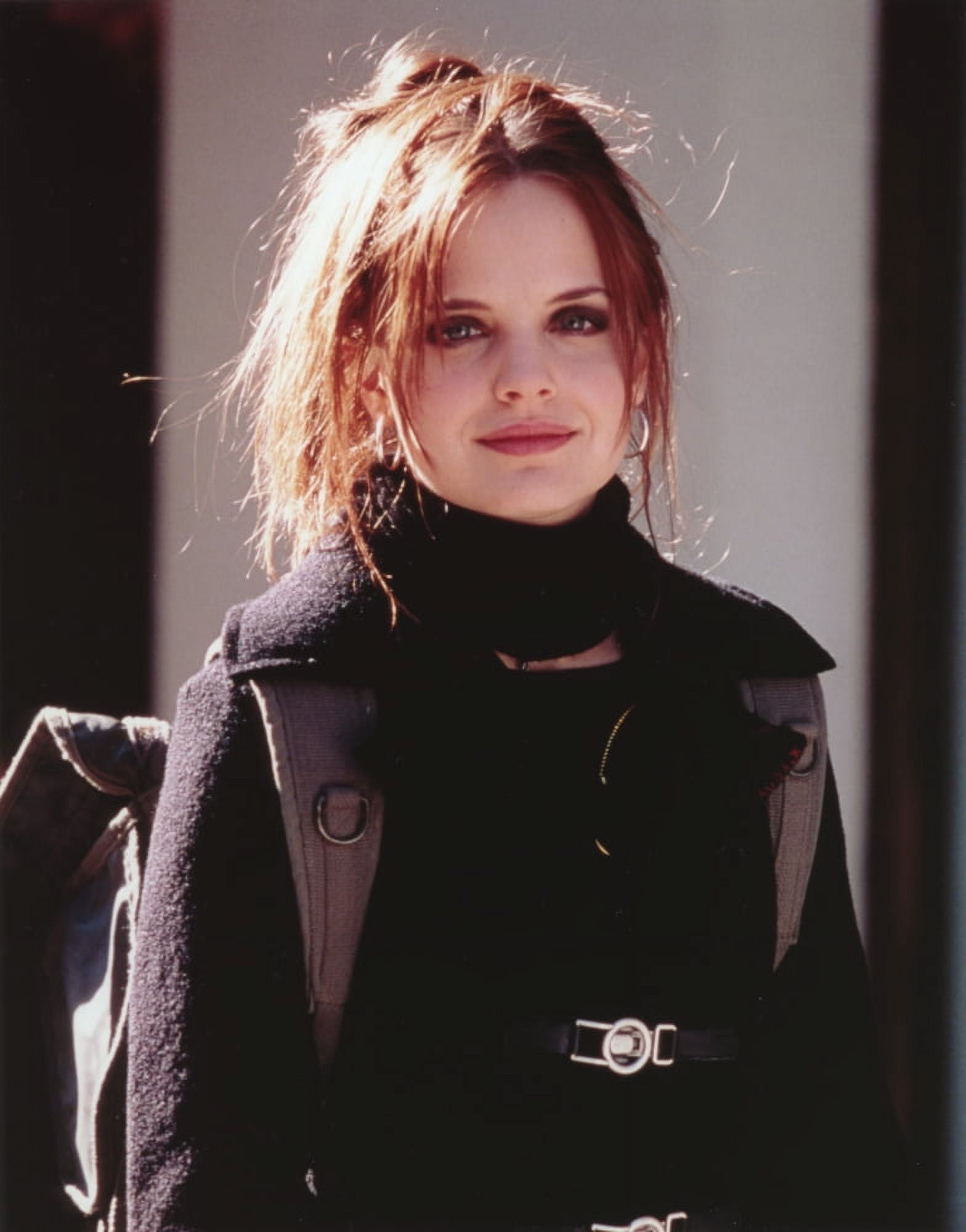 Mena Suvari Posed in Black Outfit Portrait Photo Print (8 x 10 ...