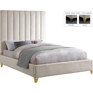 Meridian Furniture Elias Olive Green Boucle Fabric King Bed - Walmart.com