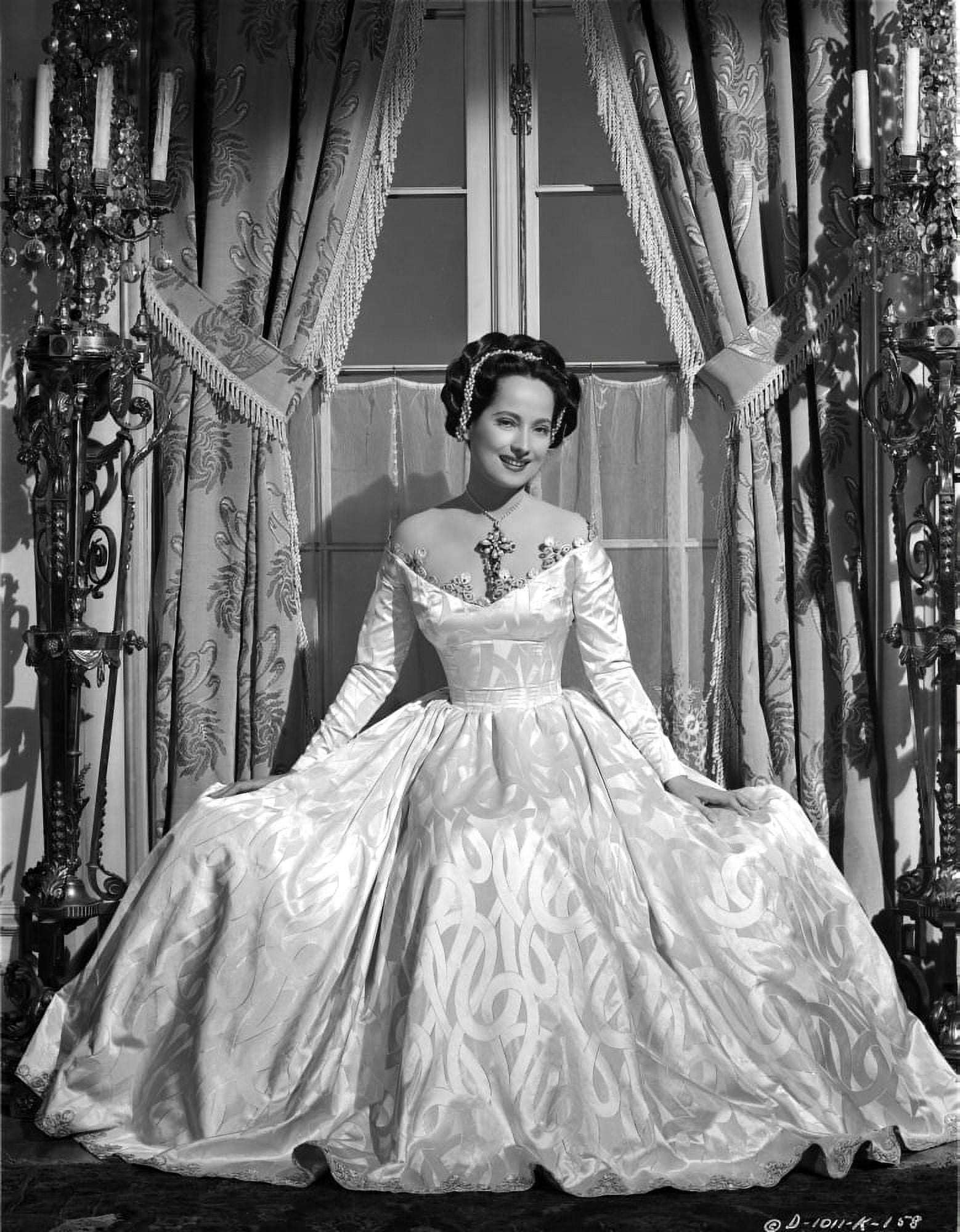 Merle Oberon on a Gown sitting Photo Print (24 x 30) - Walmart.com