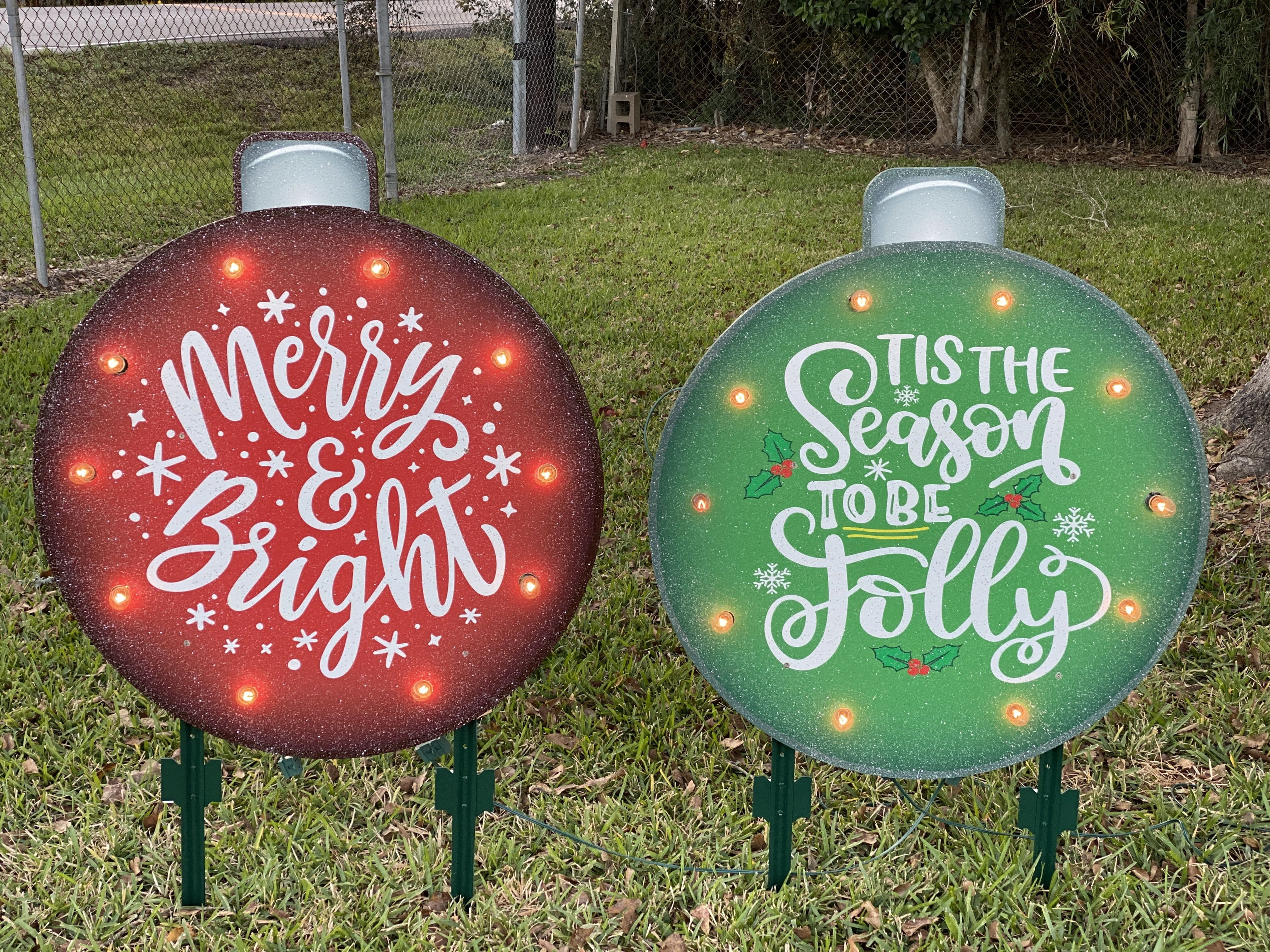 Merry and Bright,Tis the Season Lighted Christmas bulbs Christmas yard ...