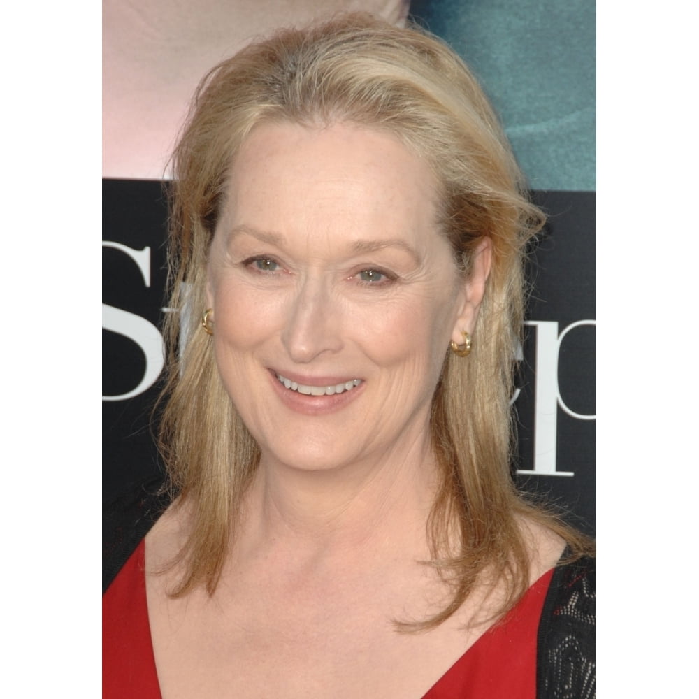 Meryl Streep At Arrivals For Julie & Julia Premiere Mann'S Village ...