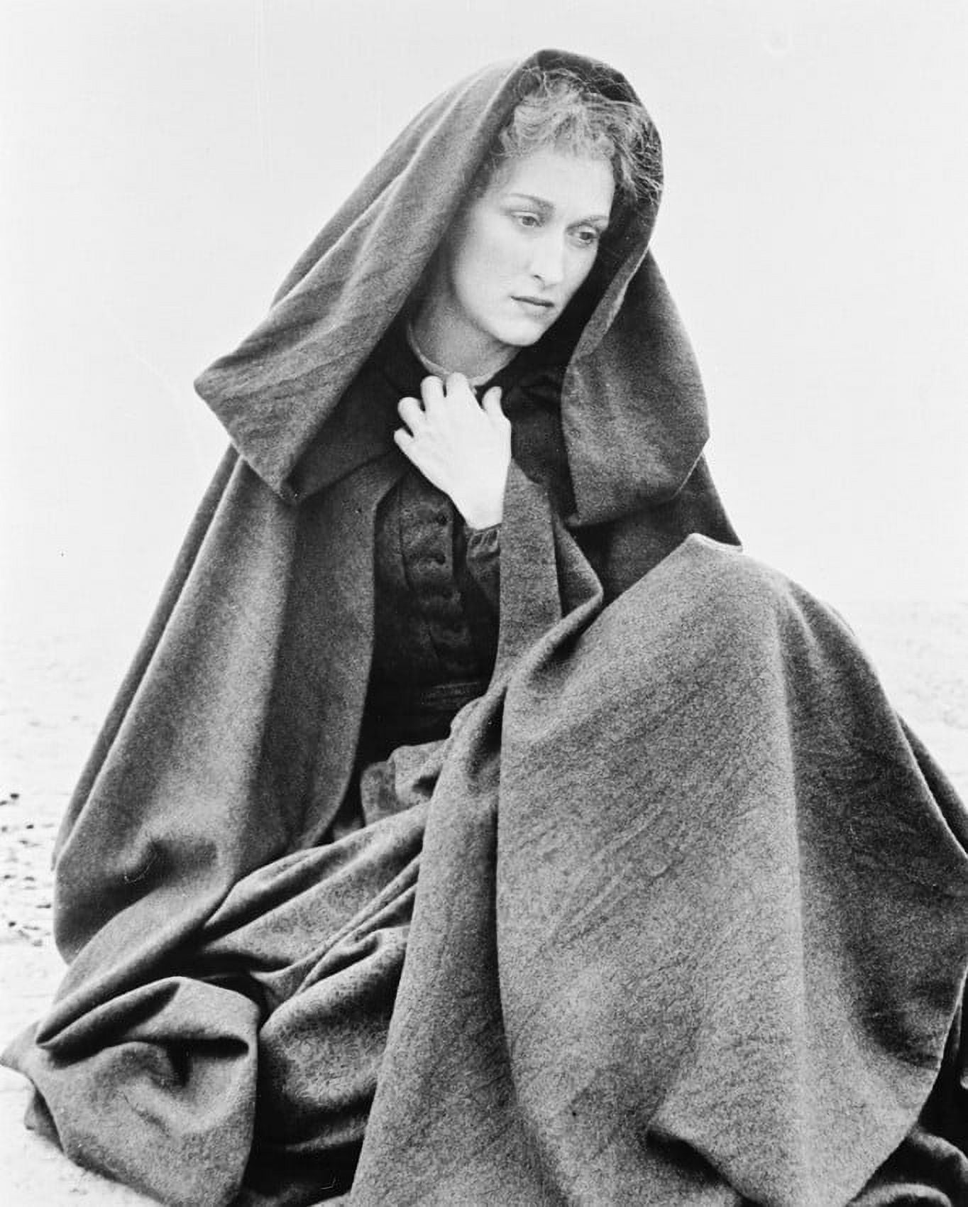 Meryl Streep, The French Lieutenant'S Woman 24X36 Poster - Walmart.com