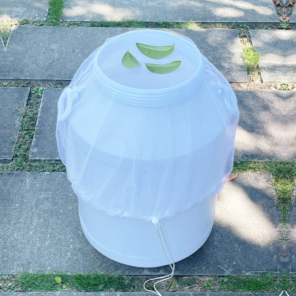 Mesh Cover for Rain Barrels with Drawstring, Water Collection Buckets ...