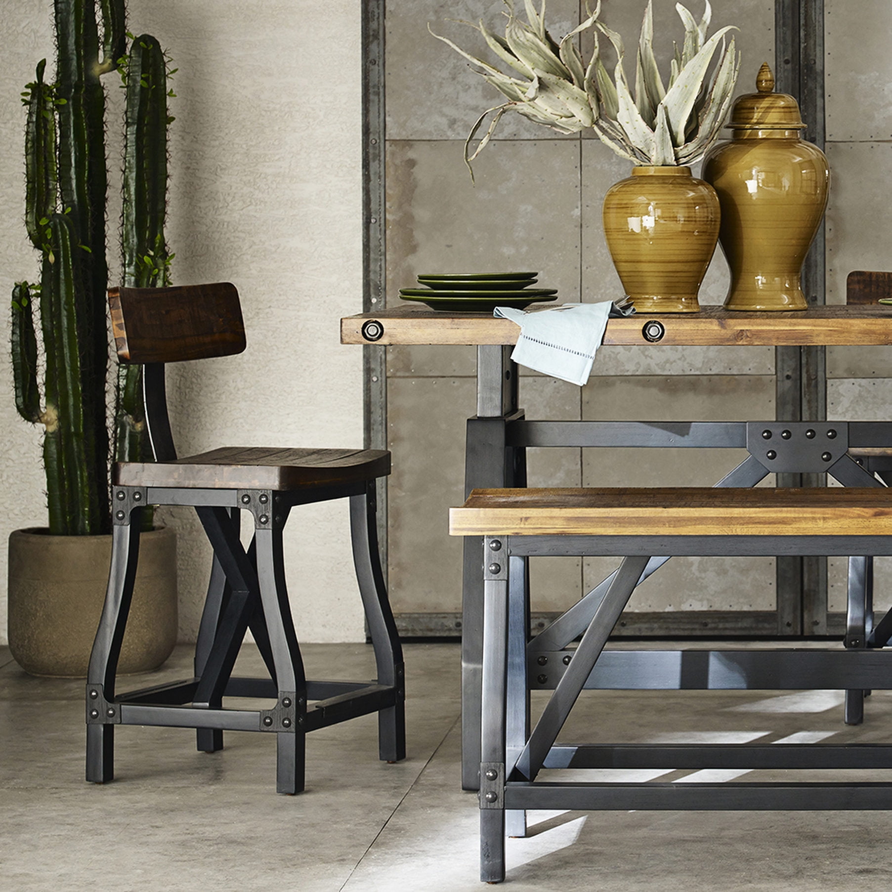 Metal Bracket Joints - Modern Factory Look - Hotel Counter - High ...