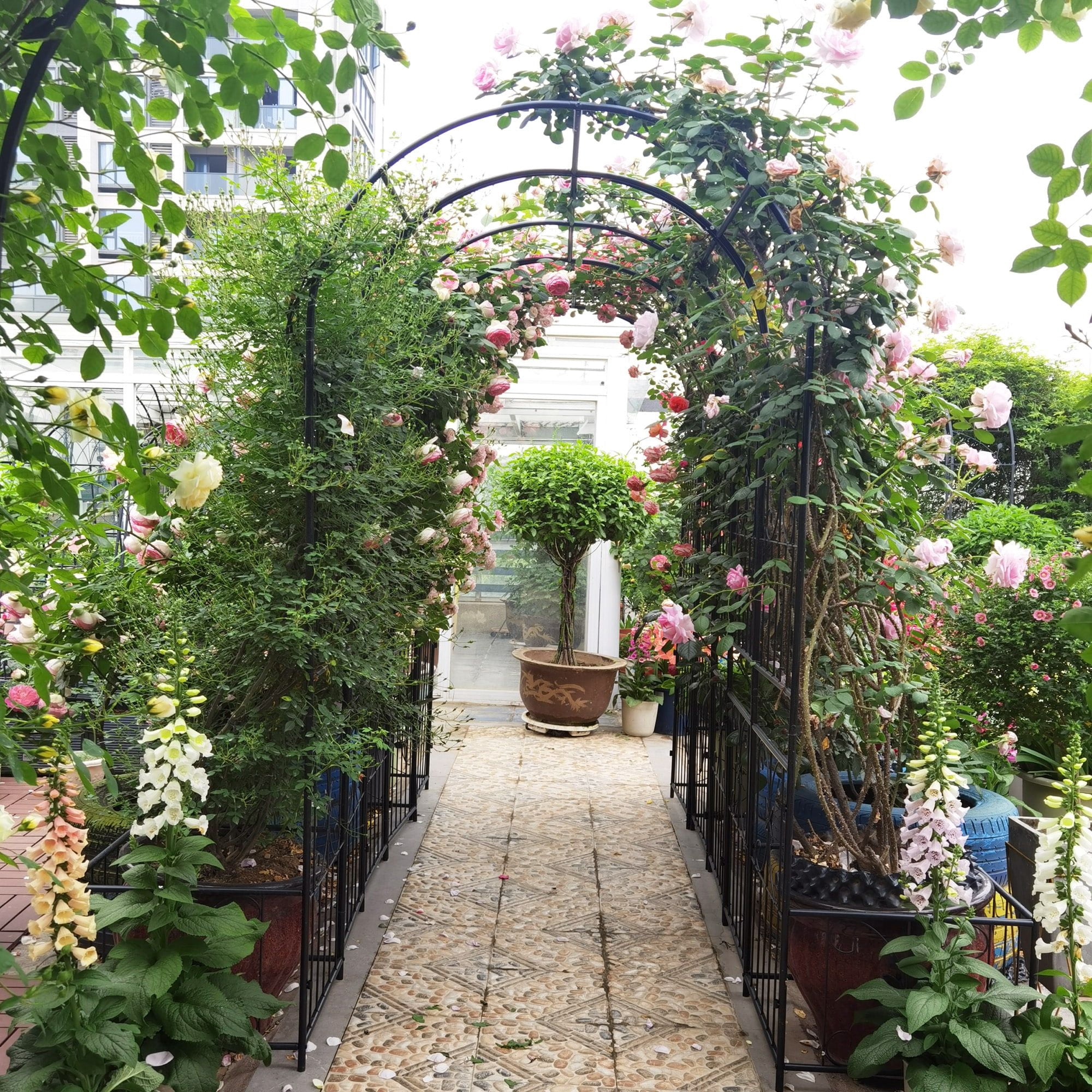 Metal Garden Arch with Plant Pot Garden Arbor Trellis Climbing Plants ...