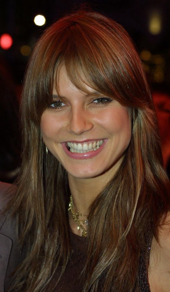 Miami Beach, FL 3-9-2002. March cover girl Heidi Klum arrives at Crobar ...
