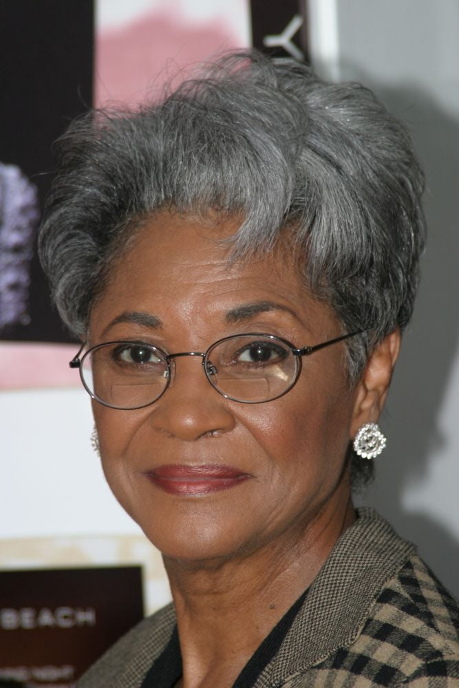 Miami Beach, FL 5-8-2003. Singer Nancy Wilson gets inducted into the ...