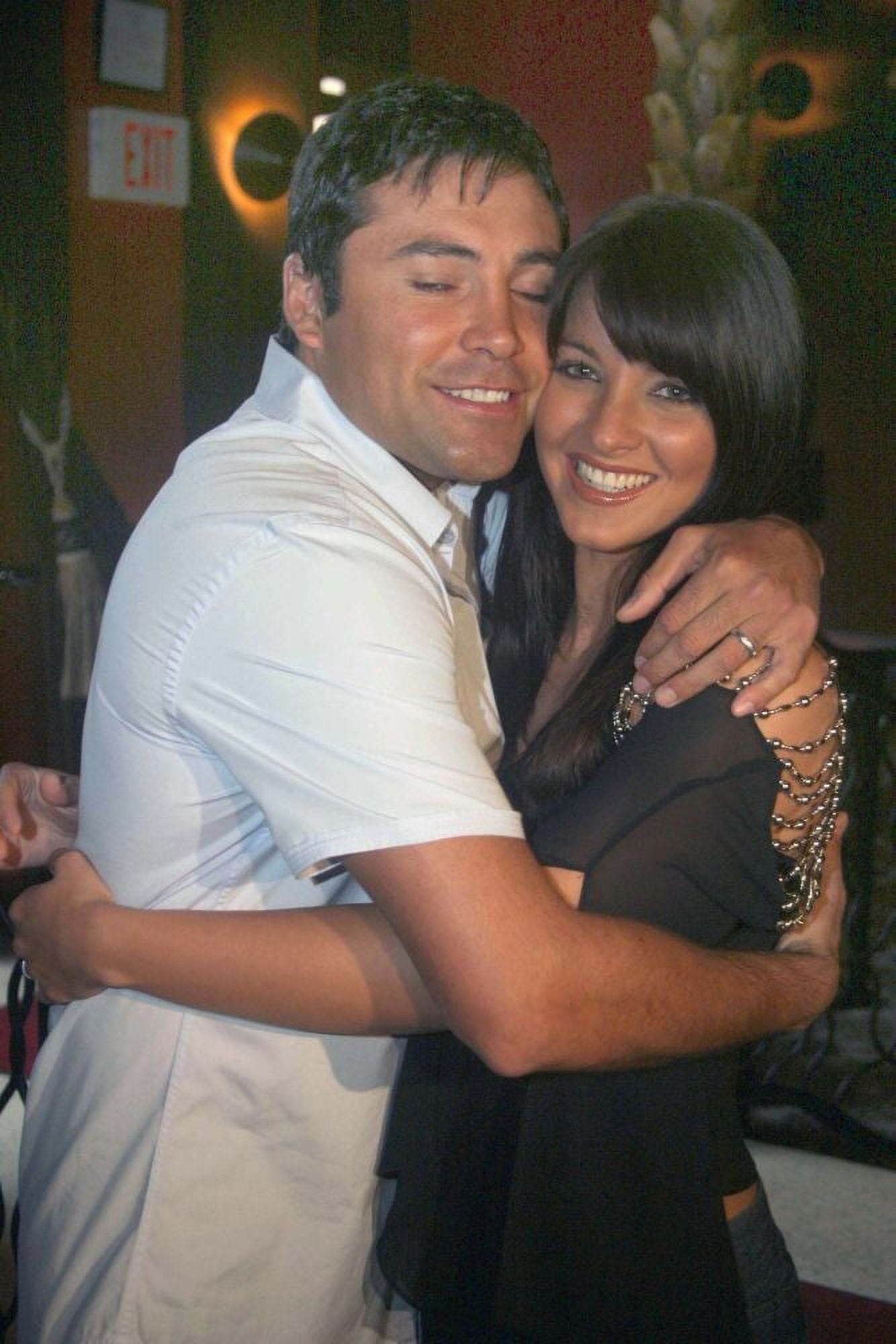 Miami Beach, FL 6-23-2003. Boxer Oscar De La Hoya joins wife, singer ...