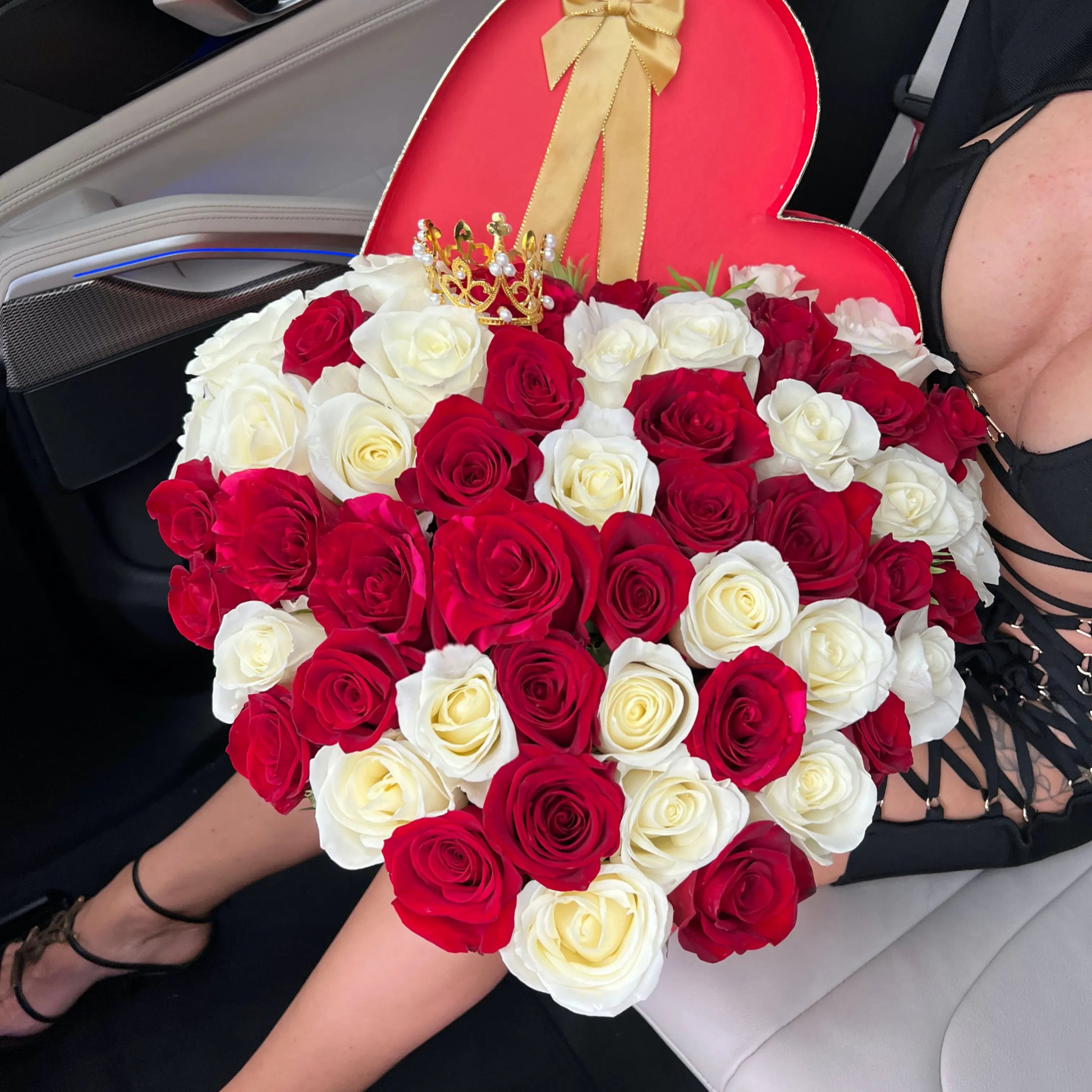 Miami Flower Store 50 White & Red Rose Flower Bouquet in Heart Shaped ...