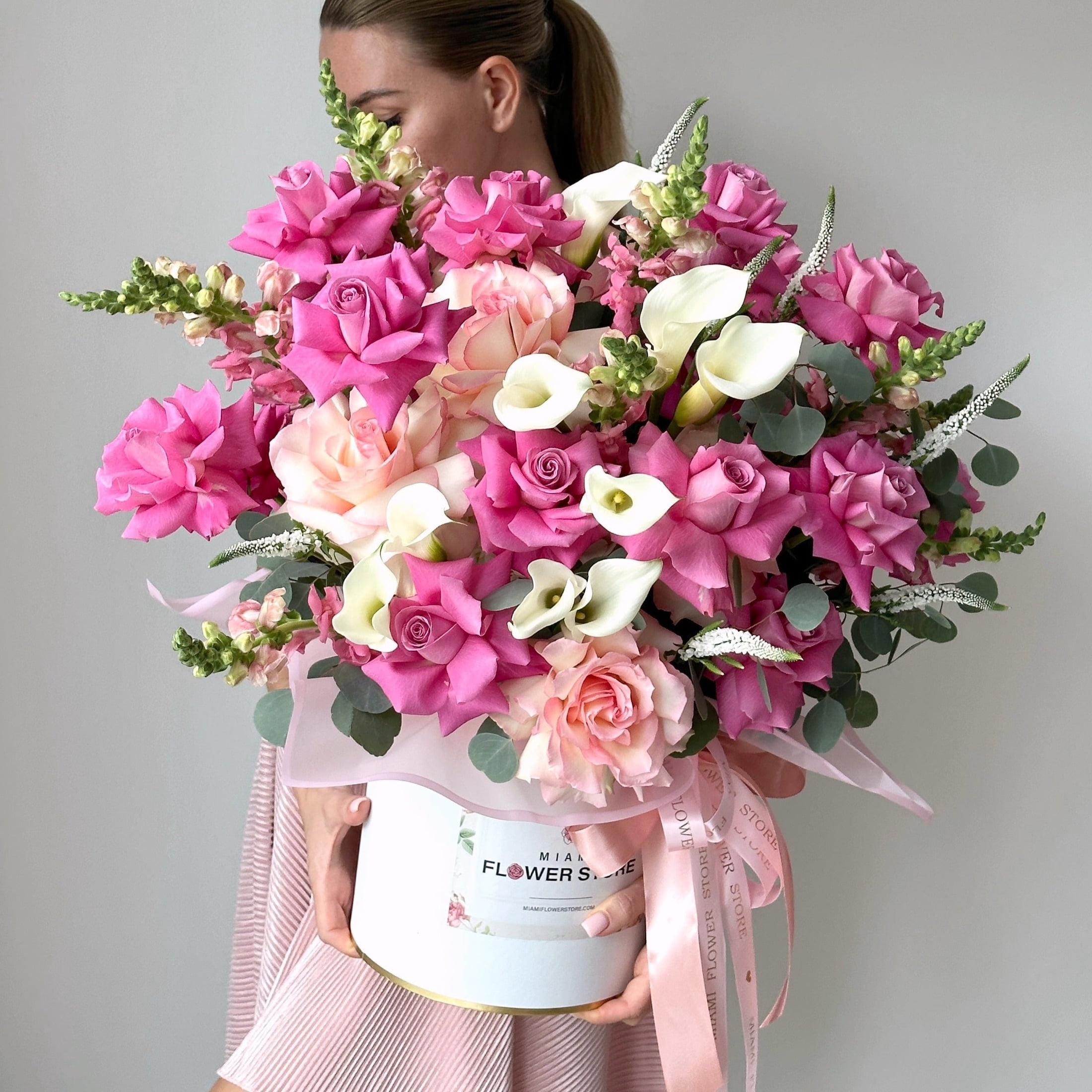 Miami Flower Store Pink Rose Mix, Callas & Dragon Flower Bouquet in a ...