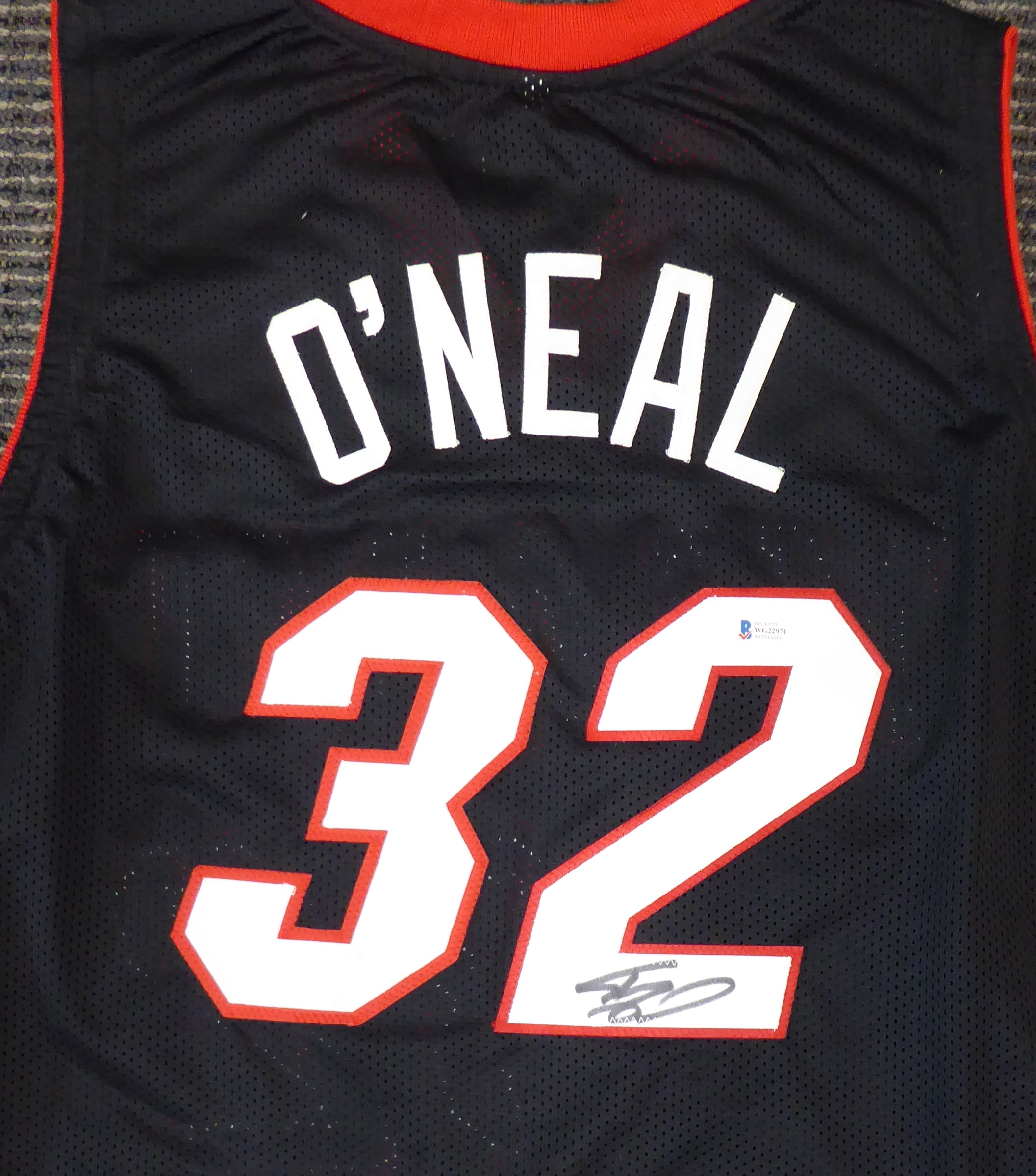 Miami Heat Shaquille Shaq O'Neal Autographed Black Jersey On 2 Beckett ...
