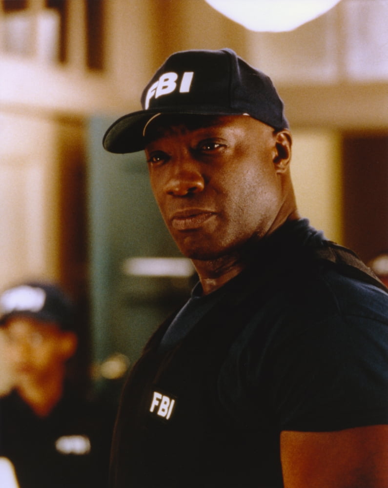 Michael Clarke Duncan in FBI Uniform Portrait Photo Print (24 x 30 ...