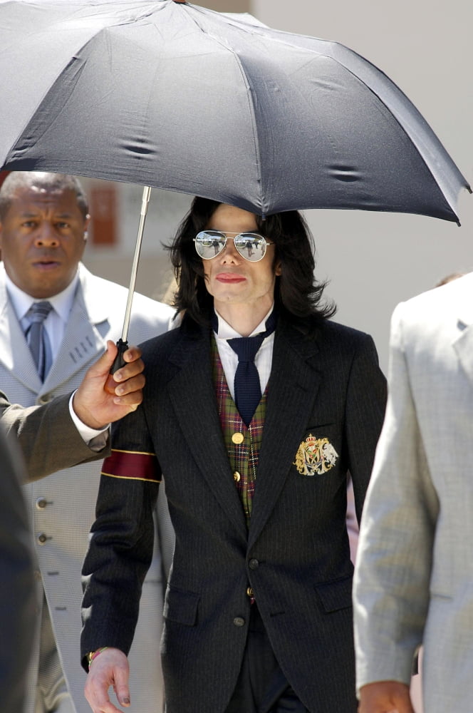Michael Jackson At Court Appearance For Michael Jackson Trial For Child ...