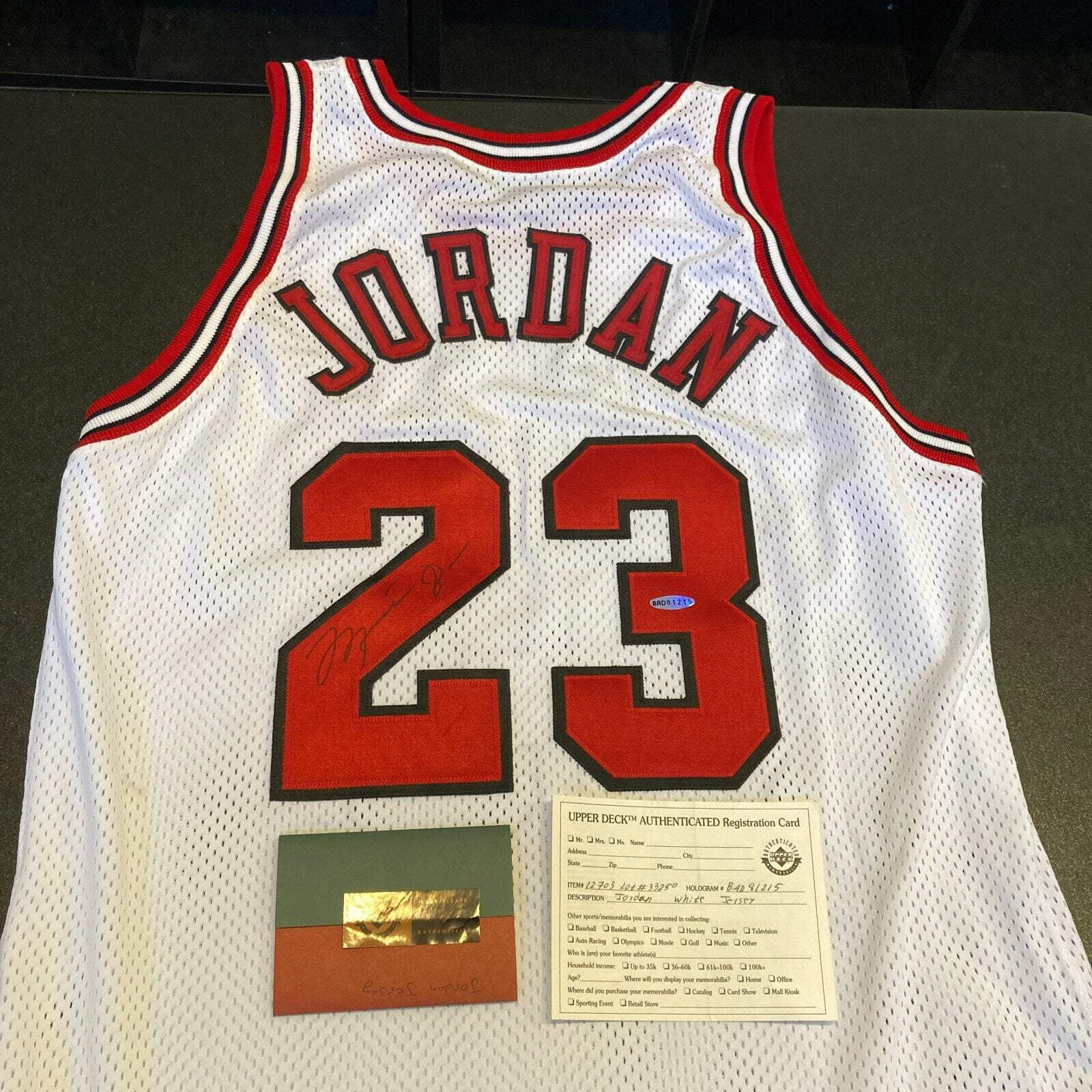 Michael Jordan Signed 1996-97 Pro Cut Chicago Bulls Jersey Upper Deck UDA COA - Walmart.com