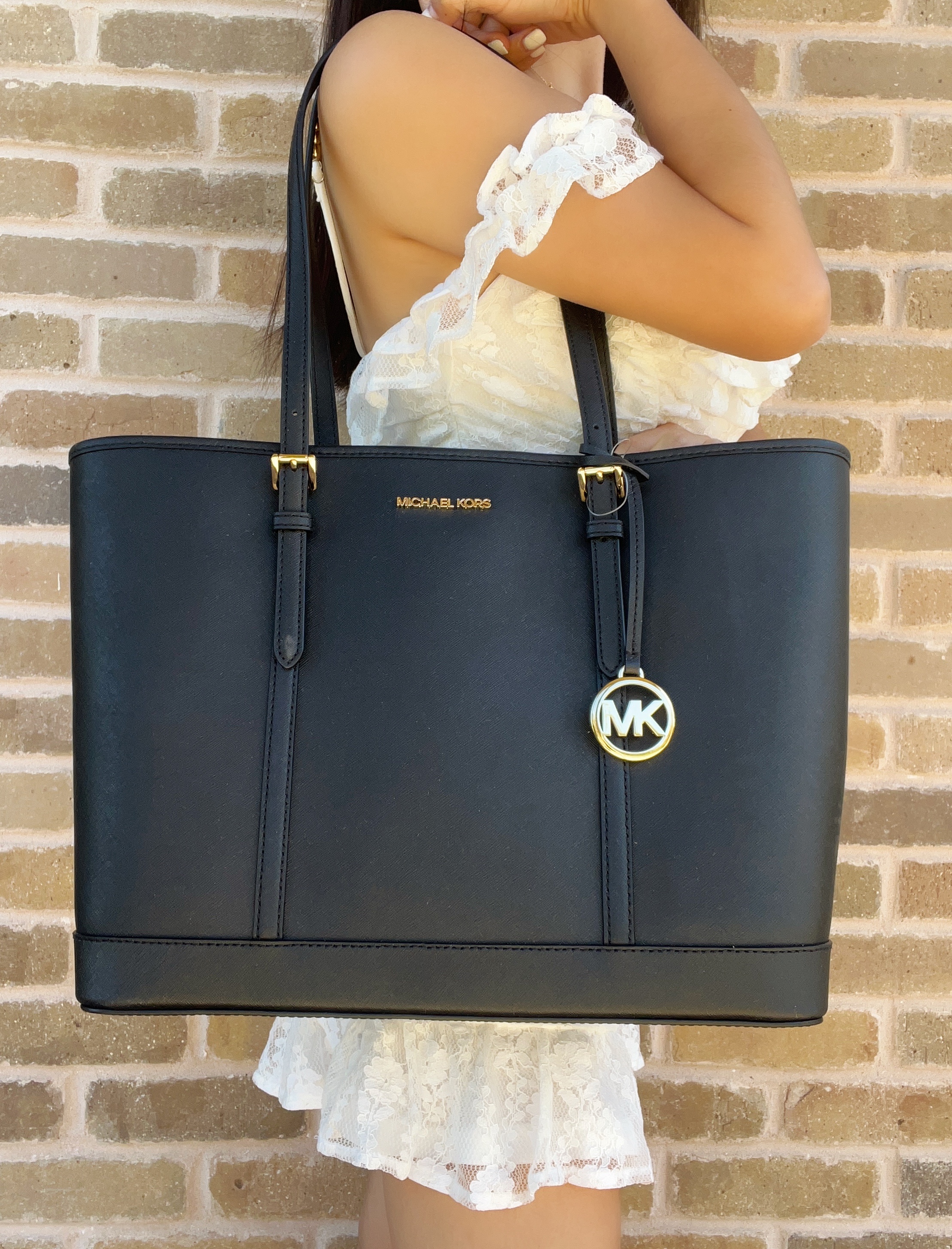 MICHAEL KORS MK Logo Jet Set Travel Large Saffiano Leather Handbag With MICHAEL KORS MK Logo Jet Set Travel Large Saffiano Leather Handbag With