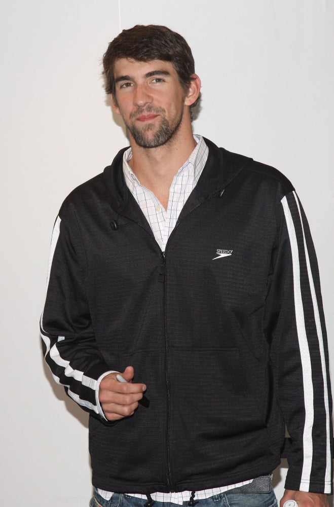 Michael Phelps At In-Store Appearance For World Champion Swimmer ...