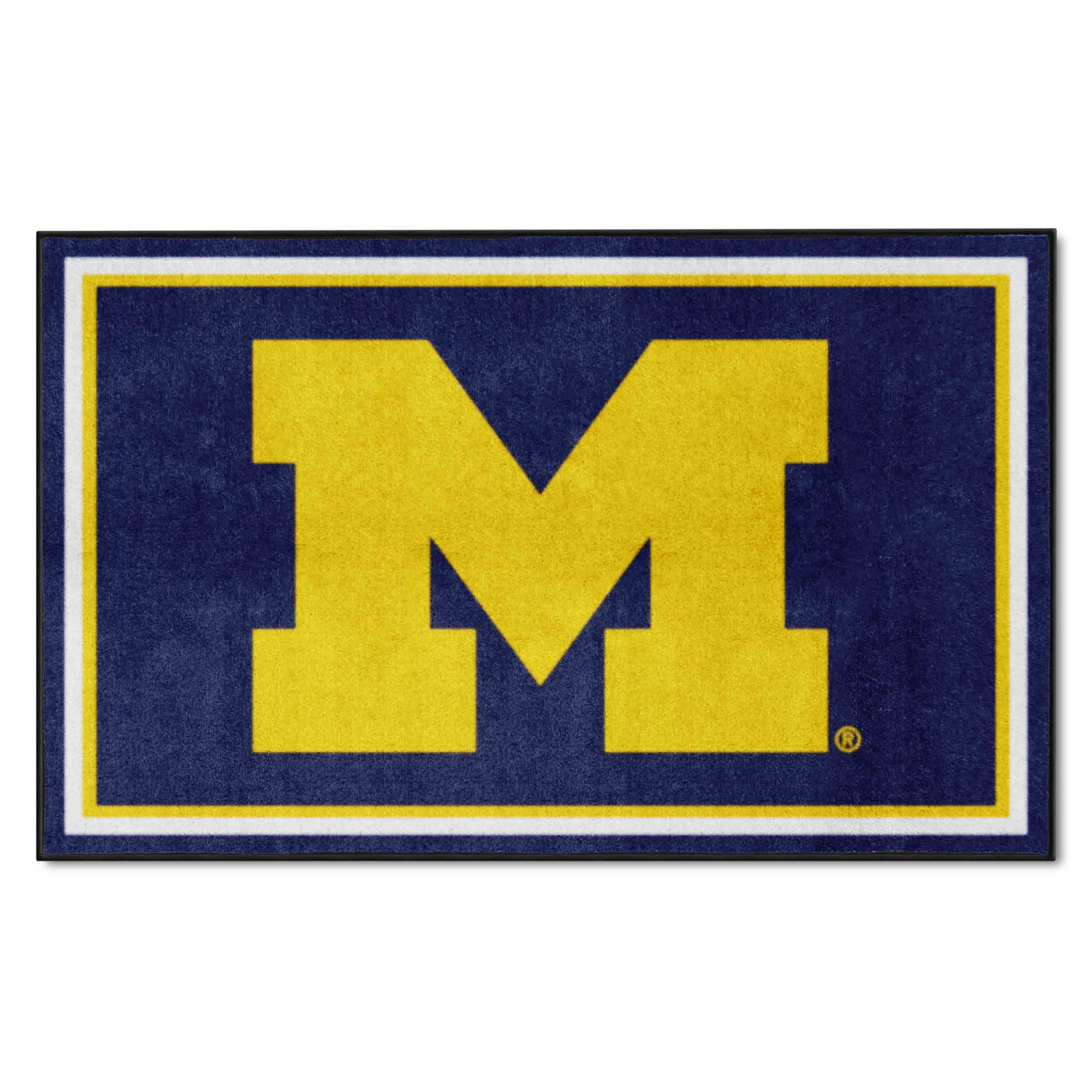 Michigan 4x6 Rug - Licensed Team Area Rug - Walmart.com