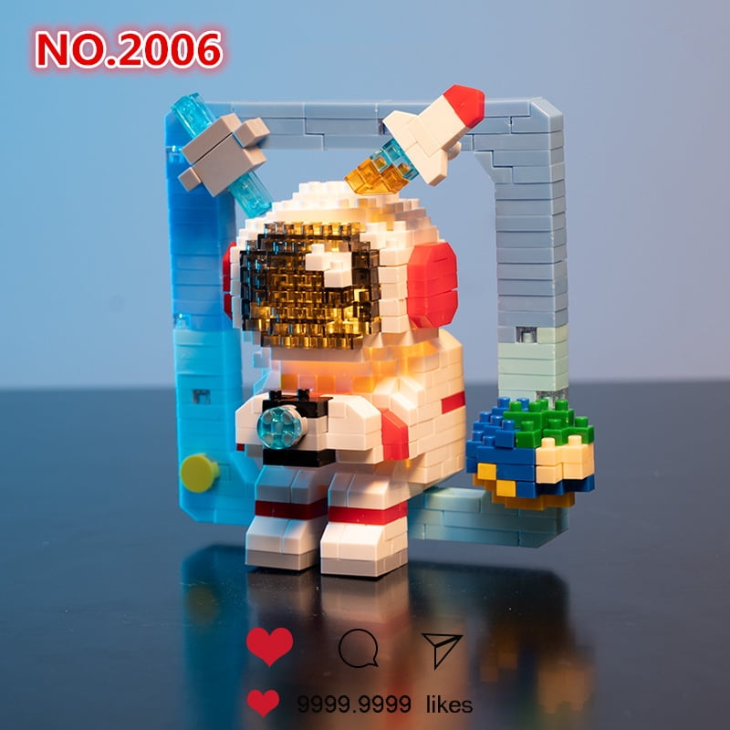 Micro Building Blocks Space Aerospace Series Glowing Astronaut Figure ...