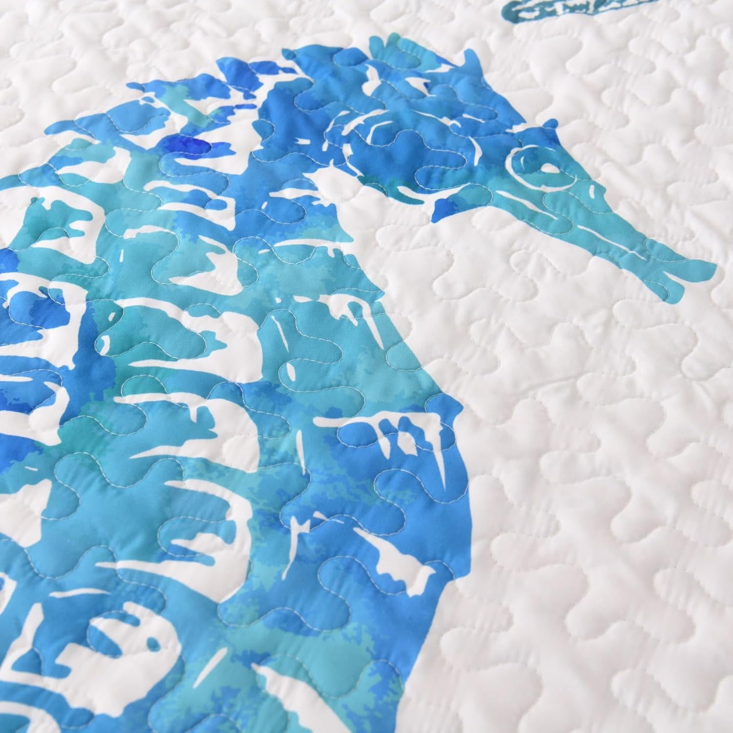 Microfiber Blue and White Marine Life Printed Bedding Set (Including ...