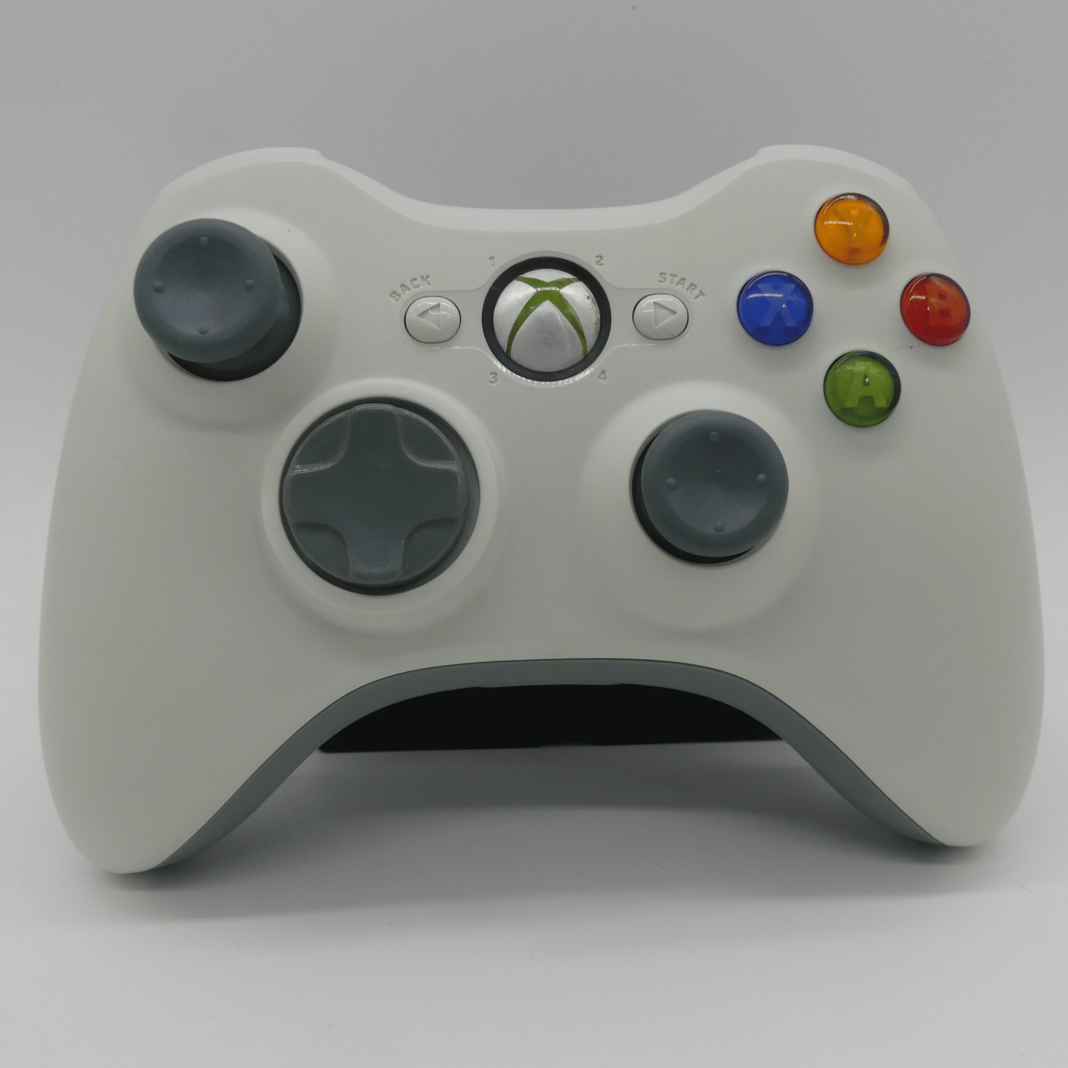 Pre-Owned Microsoft Xbox 360 Wireless Controller White - Walmart.com