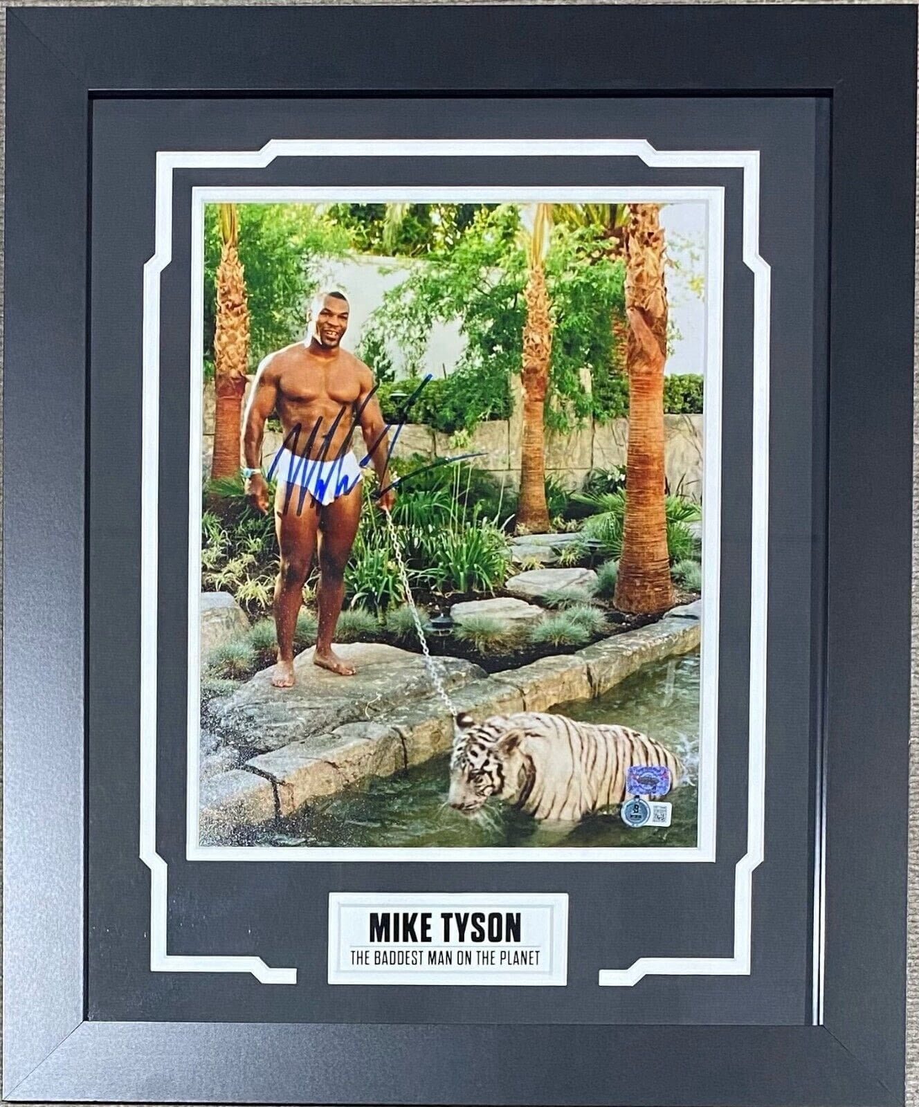 Mike Tyson Signed Framed Photo 11x14 Beckett & Tyson Hologram Authen ...
