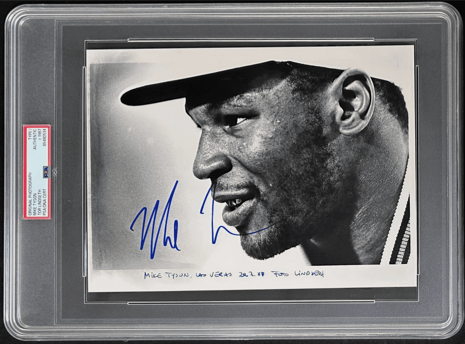 Mike Tyson Signed Original 1987 Type 1 Photograph PSA/DNA Tor Lindseth ...