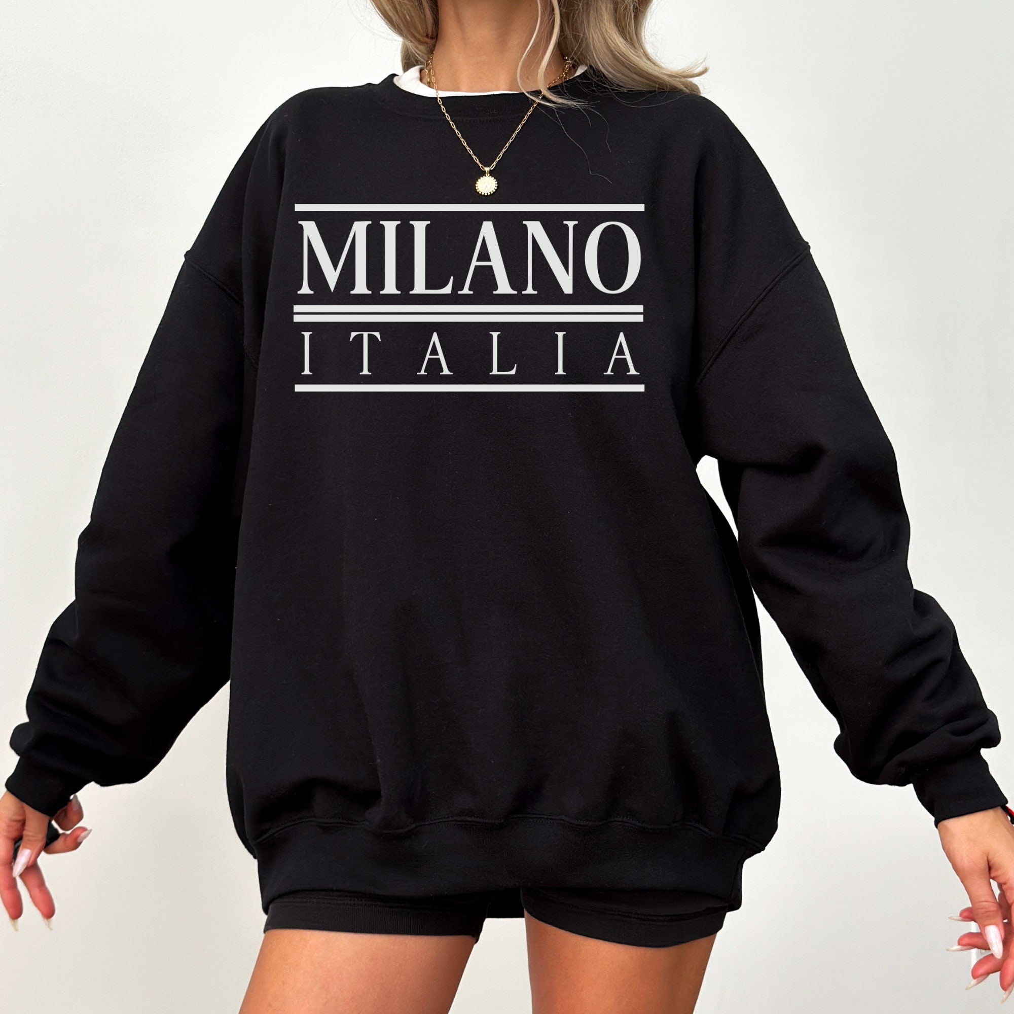 Milano, Italia Crewneck Pullover T-Shirt Milan, Italy Top Retro Old ...