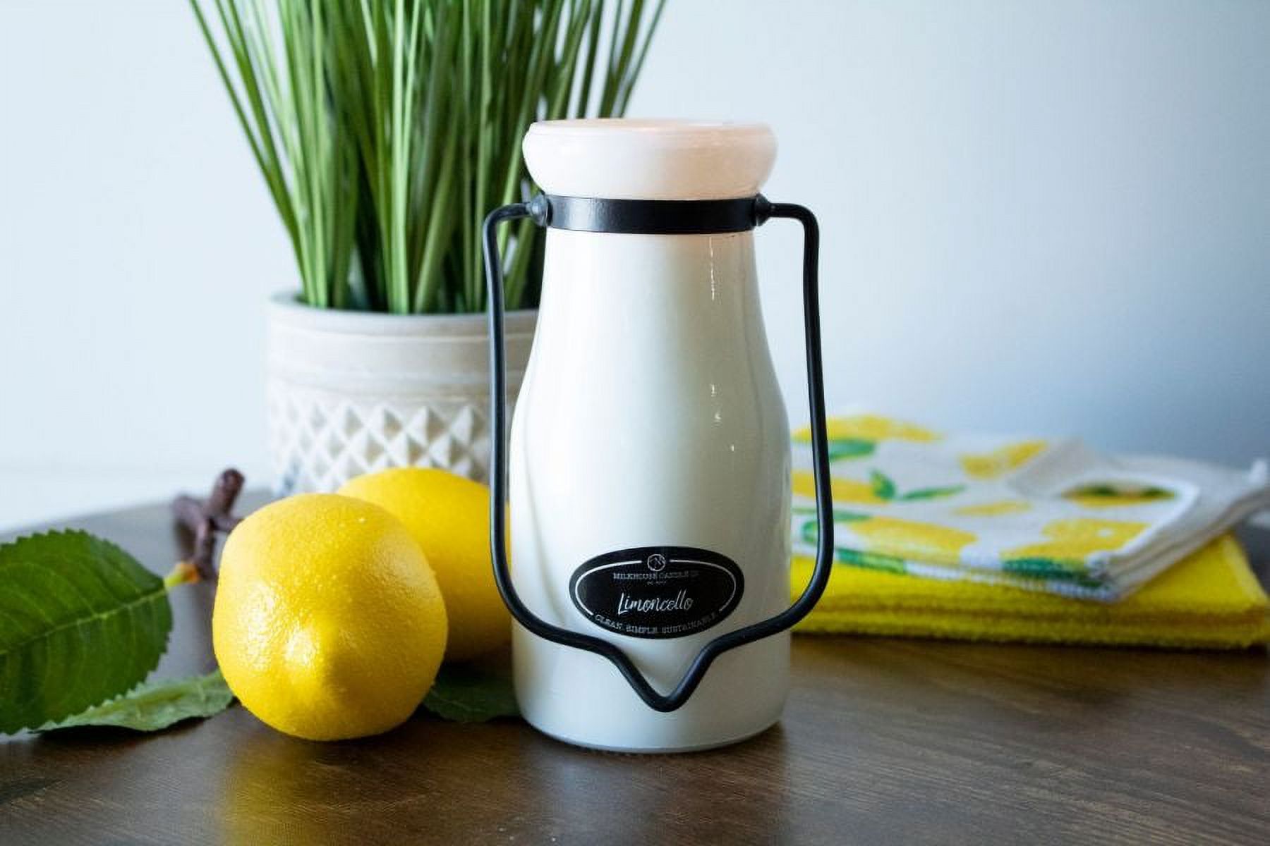 Milkhouse Candles 8 Ounce Milk Bottle Candle - LIMONCELLO - Walmart.com