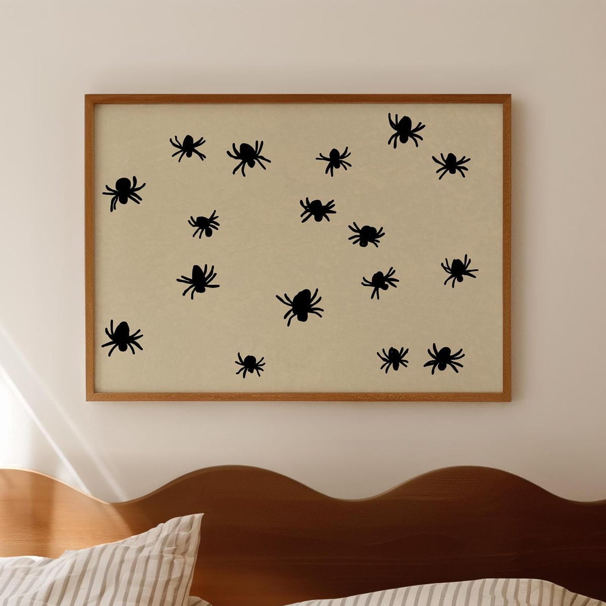 Miluva Minimalist spider print: creepy cottagecore halloween decor ...