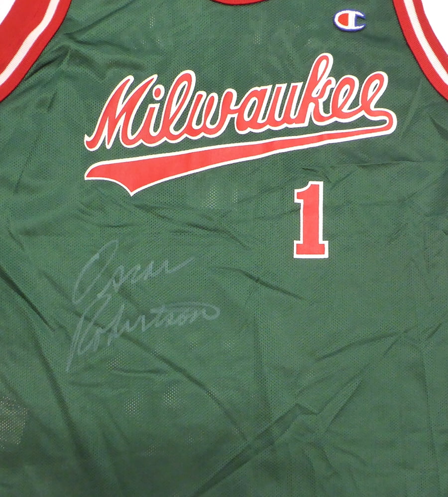 Milwaukee Bucks Oscar Robertson Autographed Green Champion Jersey ...