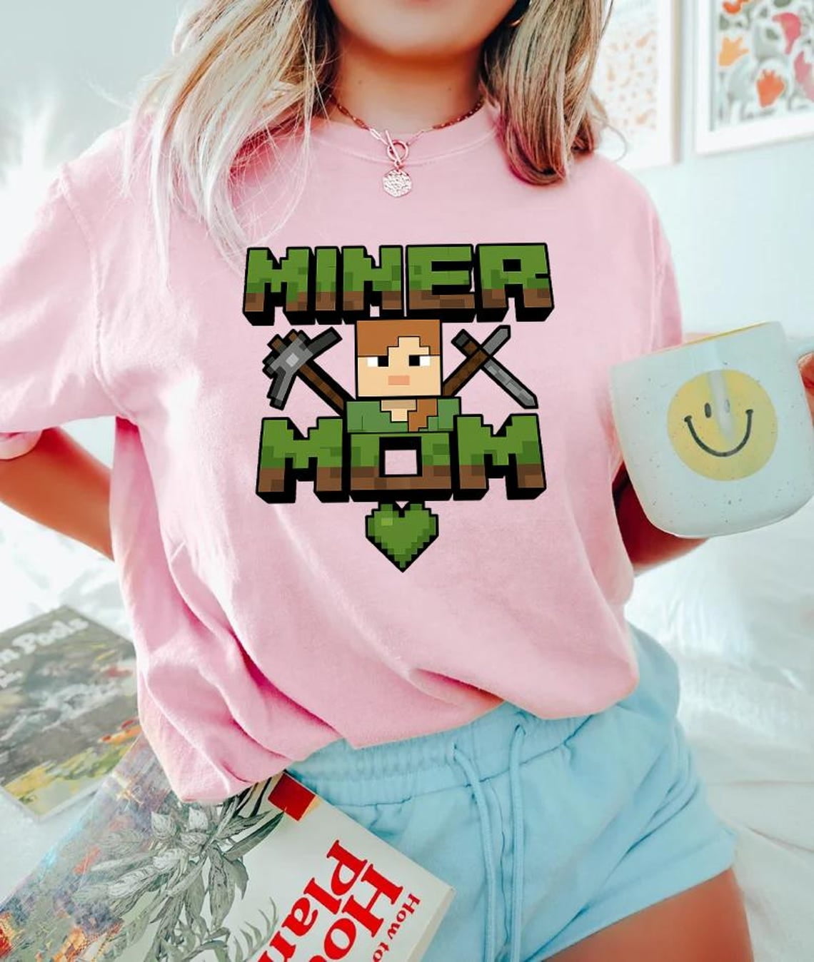 Miner Mom Minecraft T-Shirt – Funny Pixel Gaming Design for Cool Gamer ...