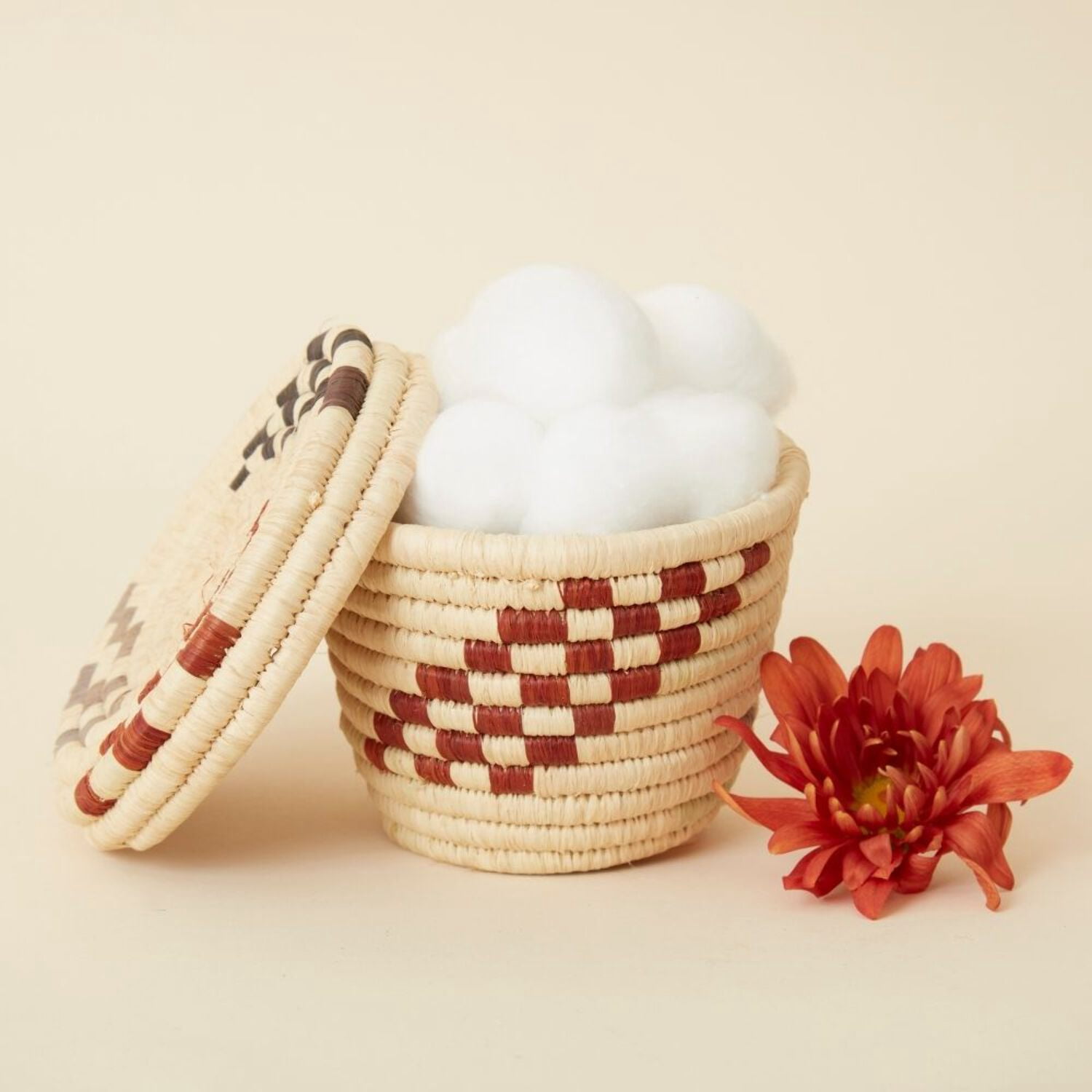 Mini Colorful Raffia Woven Decorative Jar with Lid - Walmart.com