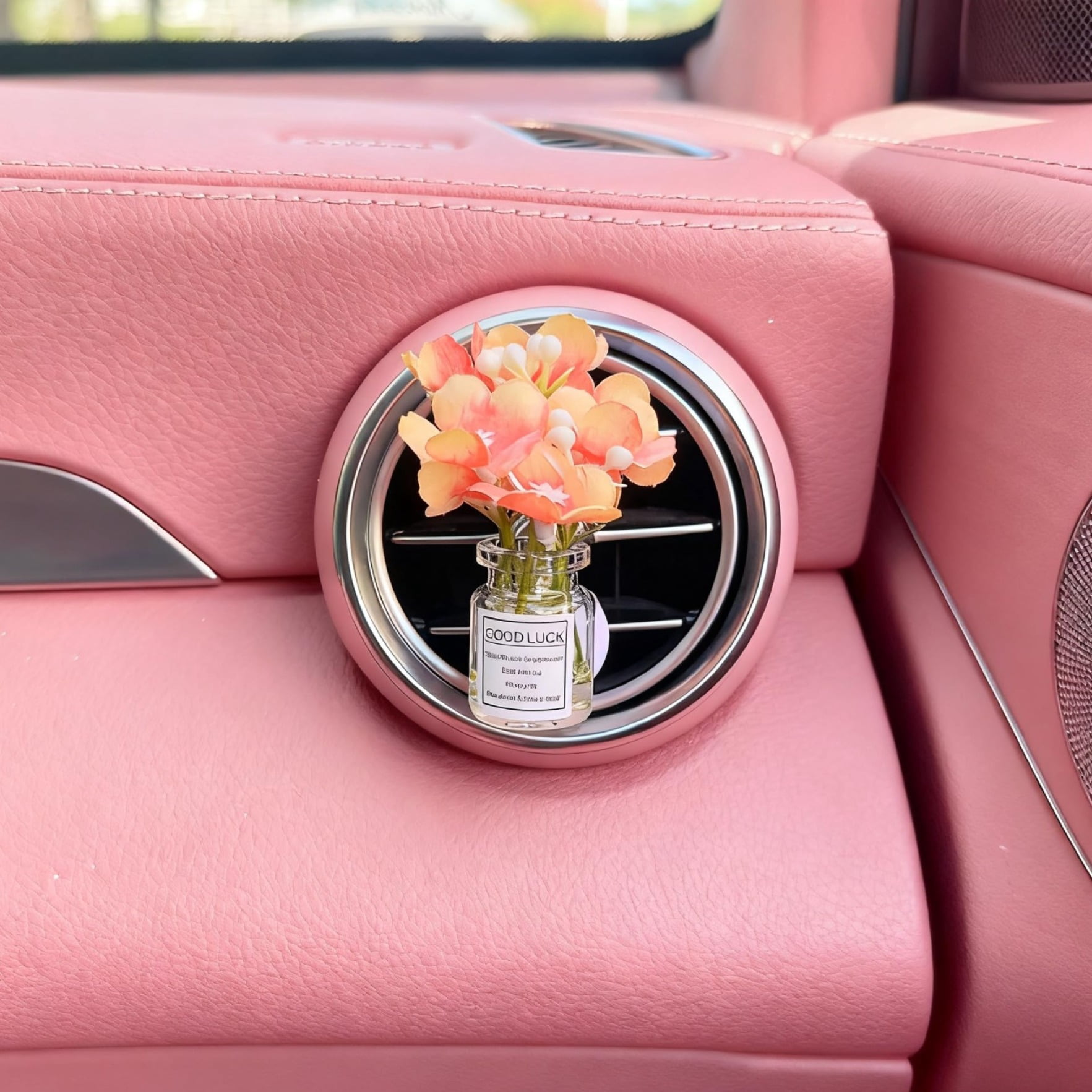 Mini Daisy Flowers in Glass Vase Cute Car Accessories for Rear View ...