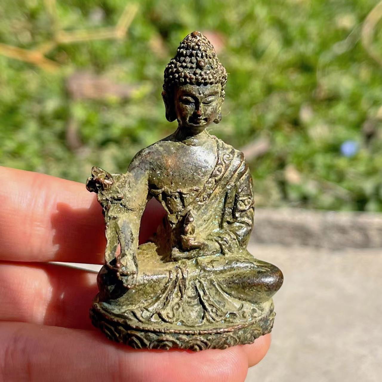 Mini Tibetan copper Tathagata Buddha figurine,Meditating brass Sitting ...