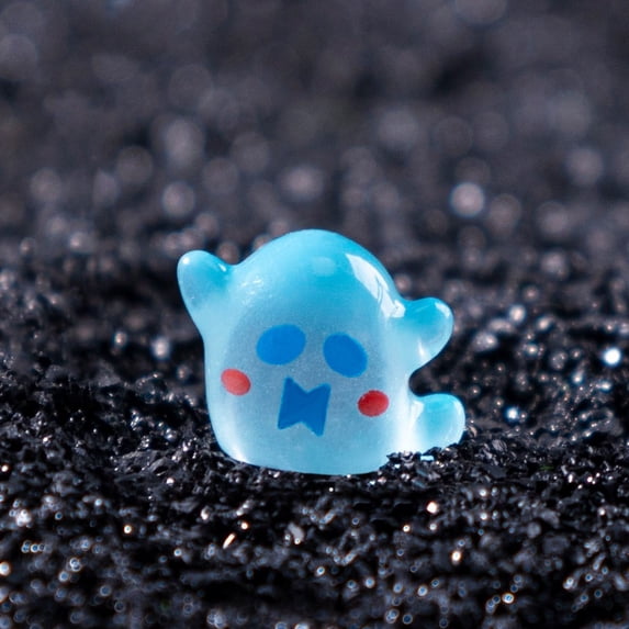 Miniature Specter Figurines, Luminous Halloween Decor, Glow-in-the-Dark ...