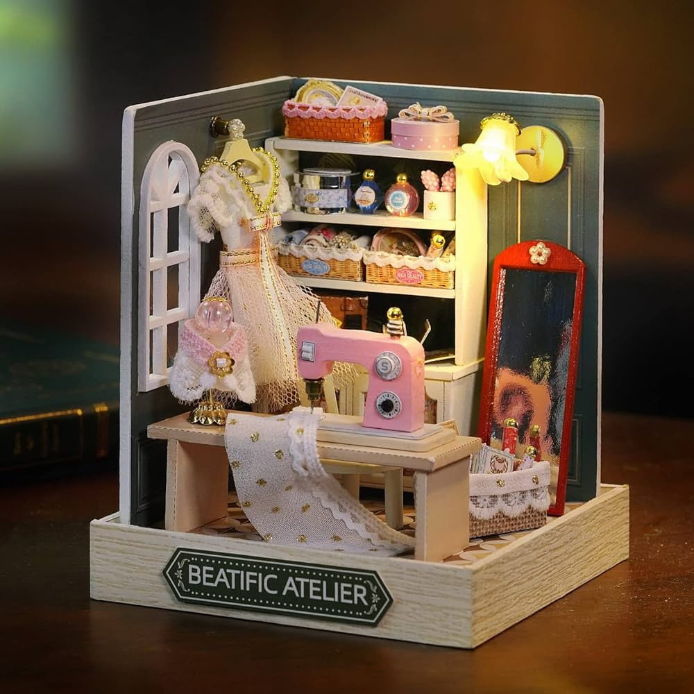 Miniature Wizardi Roombox Kit - Beatific Atelier Dollhouse Kit ...