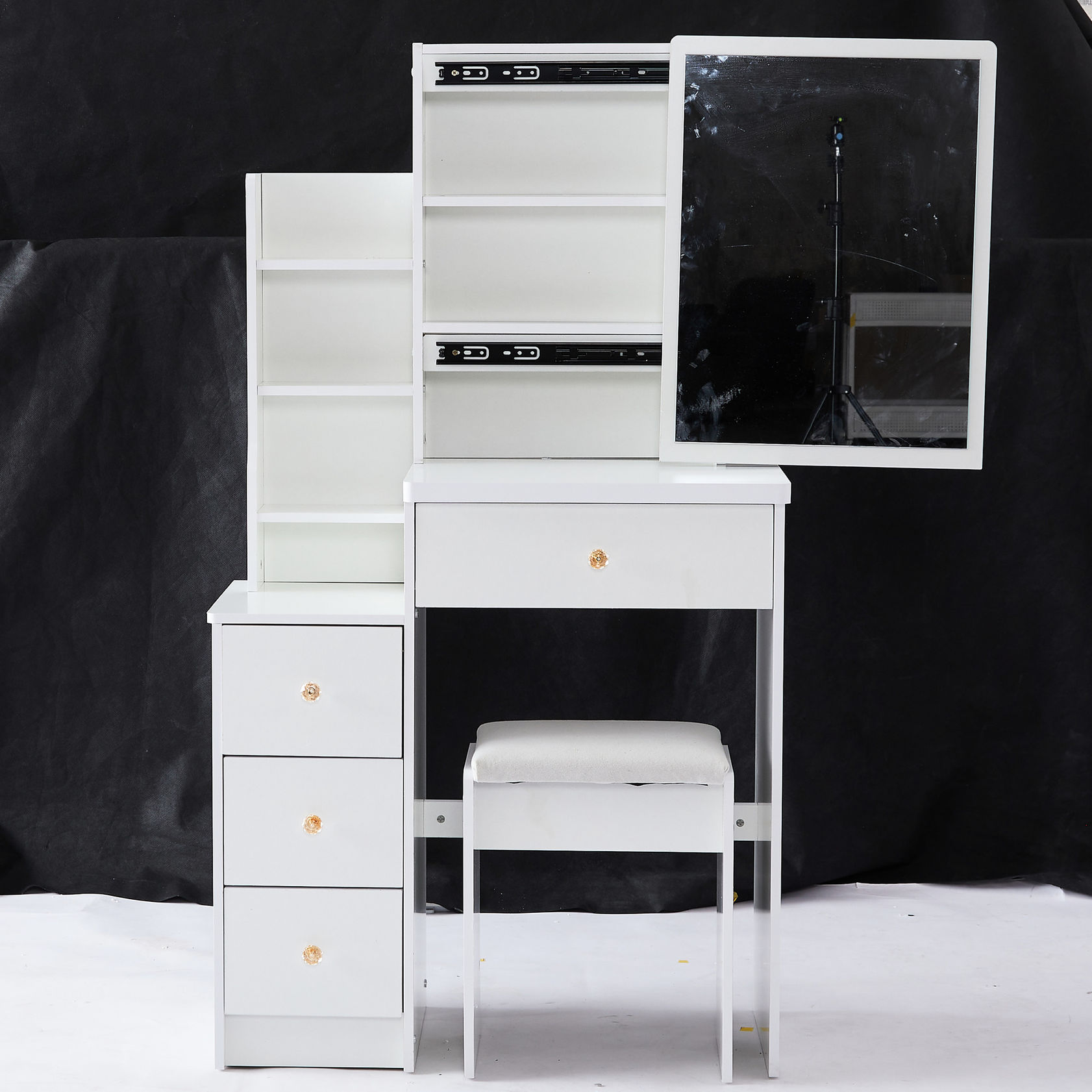 Miniature size | Fits well in small spaces for fashionable dressing ...