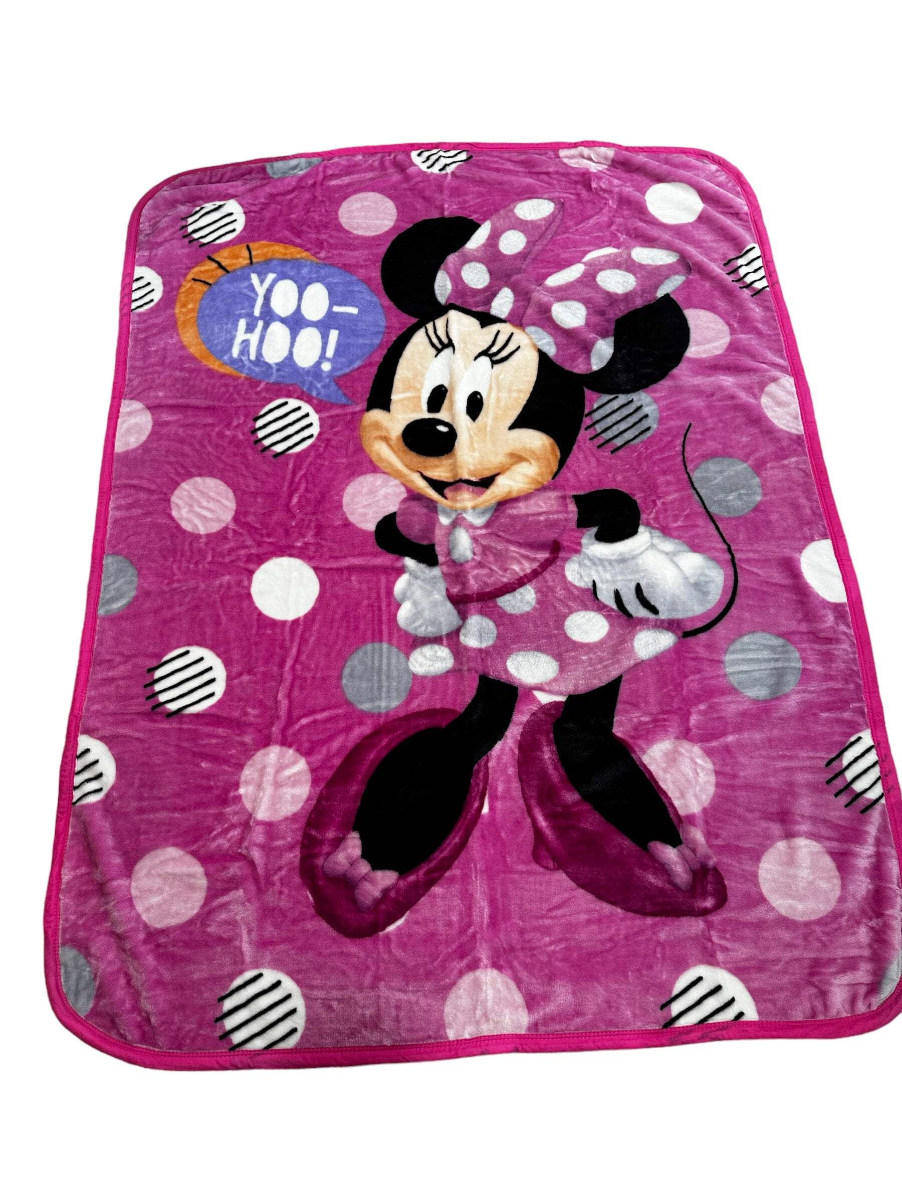 Minnie Mouse Polka Dots Plush 40"x50" Plush Throw Blanket TT - Walmart.com
