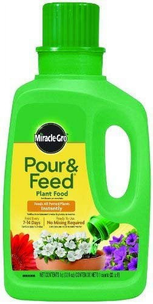 Scotts Miracle Gro Pour and Feed Liquid Plant Food, 32 Oz, Indoor ...