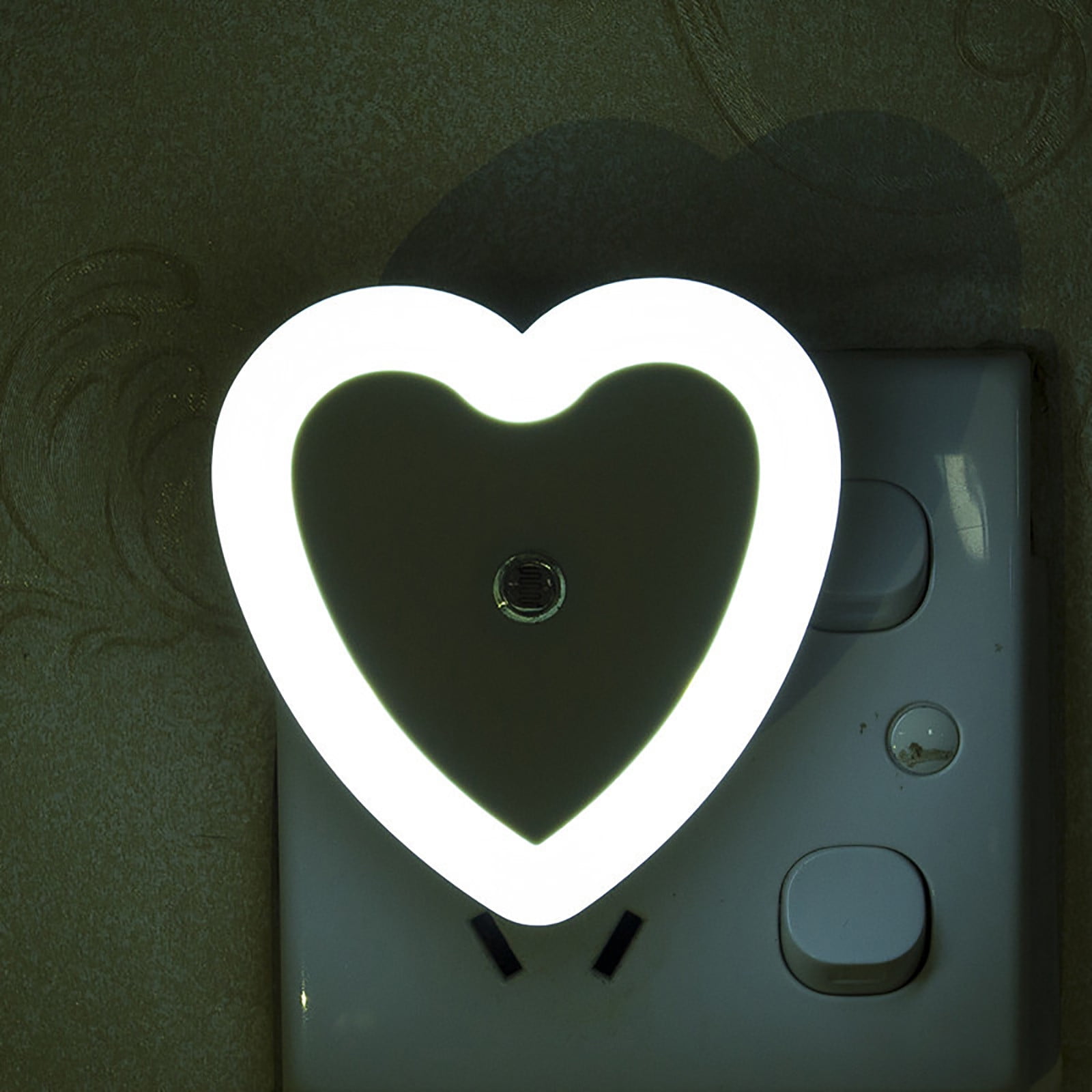 Miyuadkai Night Lights Heart Shape Plug-In Intelligent Light Sensor ...