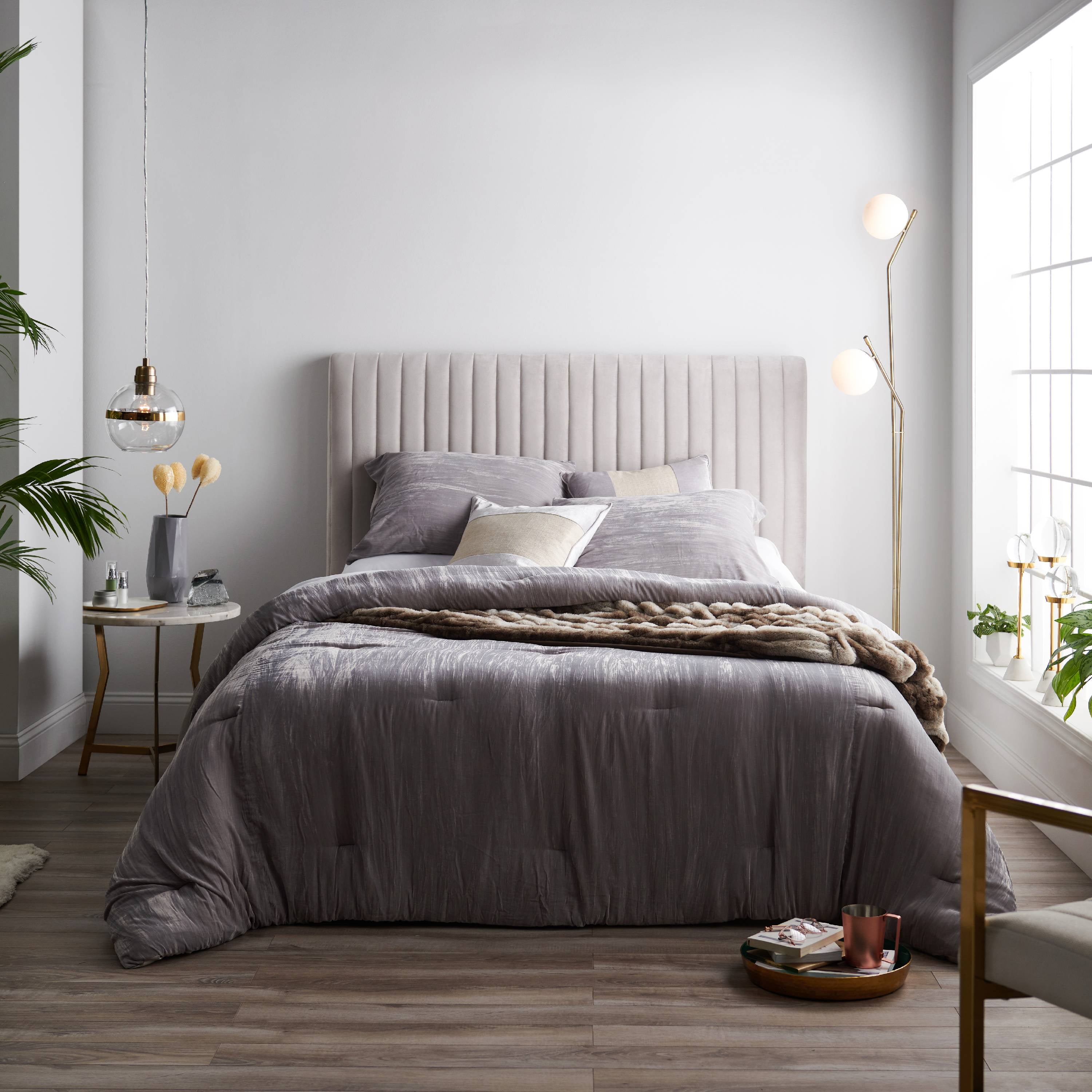 MoDRN Glam 4 Piece Crinkle Poly Velvet Comforter Set - Walmart.com