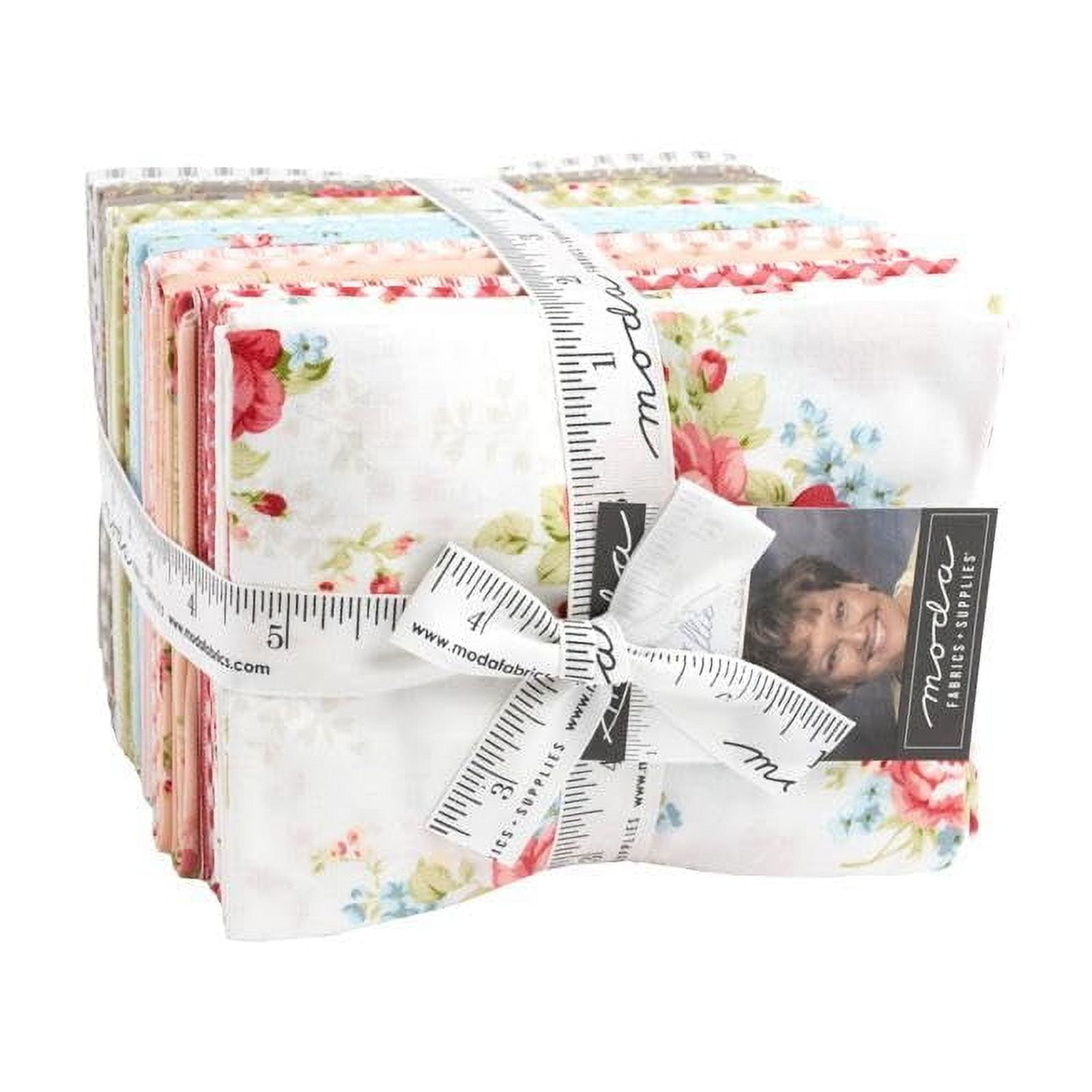 Moda Fabrics Ellie Fat Quarter Bundle by Brenda Riddle Designs 18760AB ...