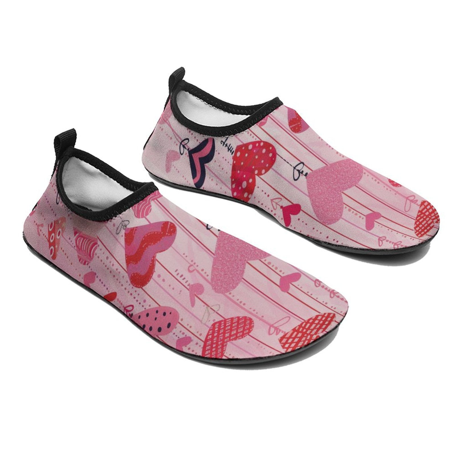 Modern Romantic Art Love Dots Water Shoes Beach Slip-on Shoes for Men ...