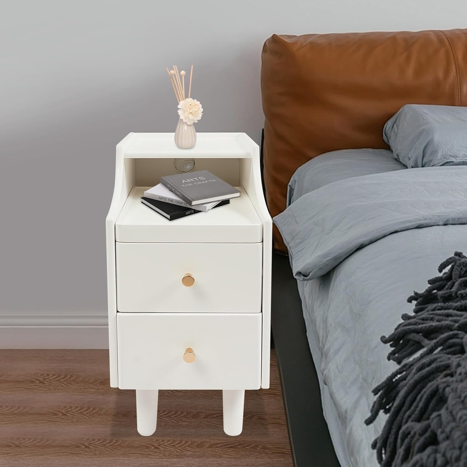 Modern Solid Wood Small Nightstand, Rectangular End Tables with Drawer ...
