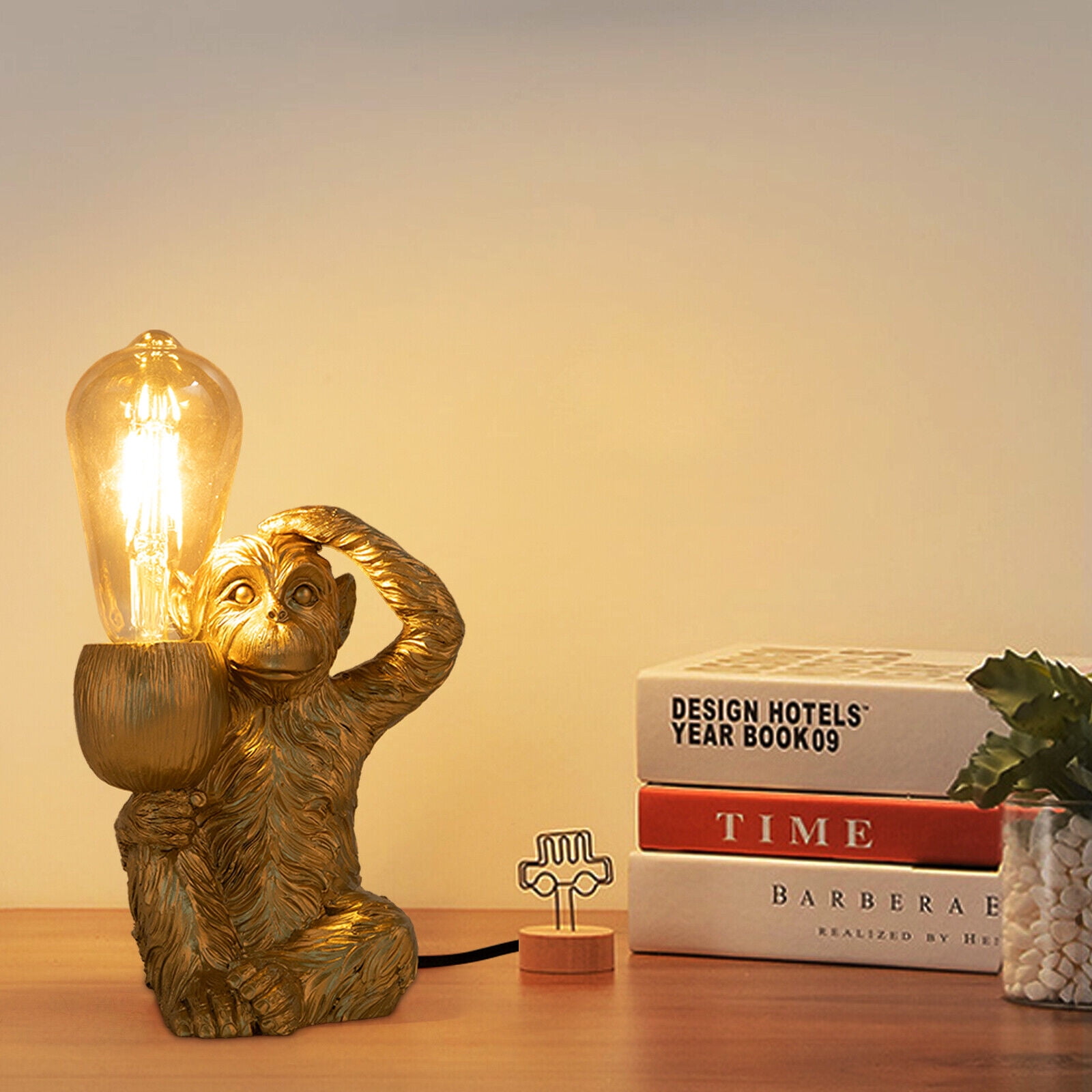 Modern Table Light Gold Monkey Desk Lamp Unique Resin Monkey Lighting ...