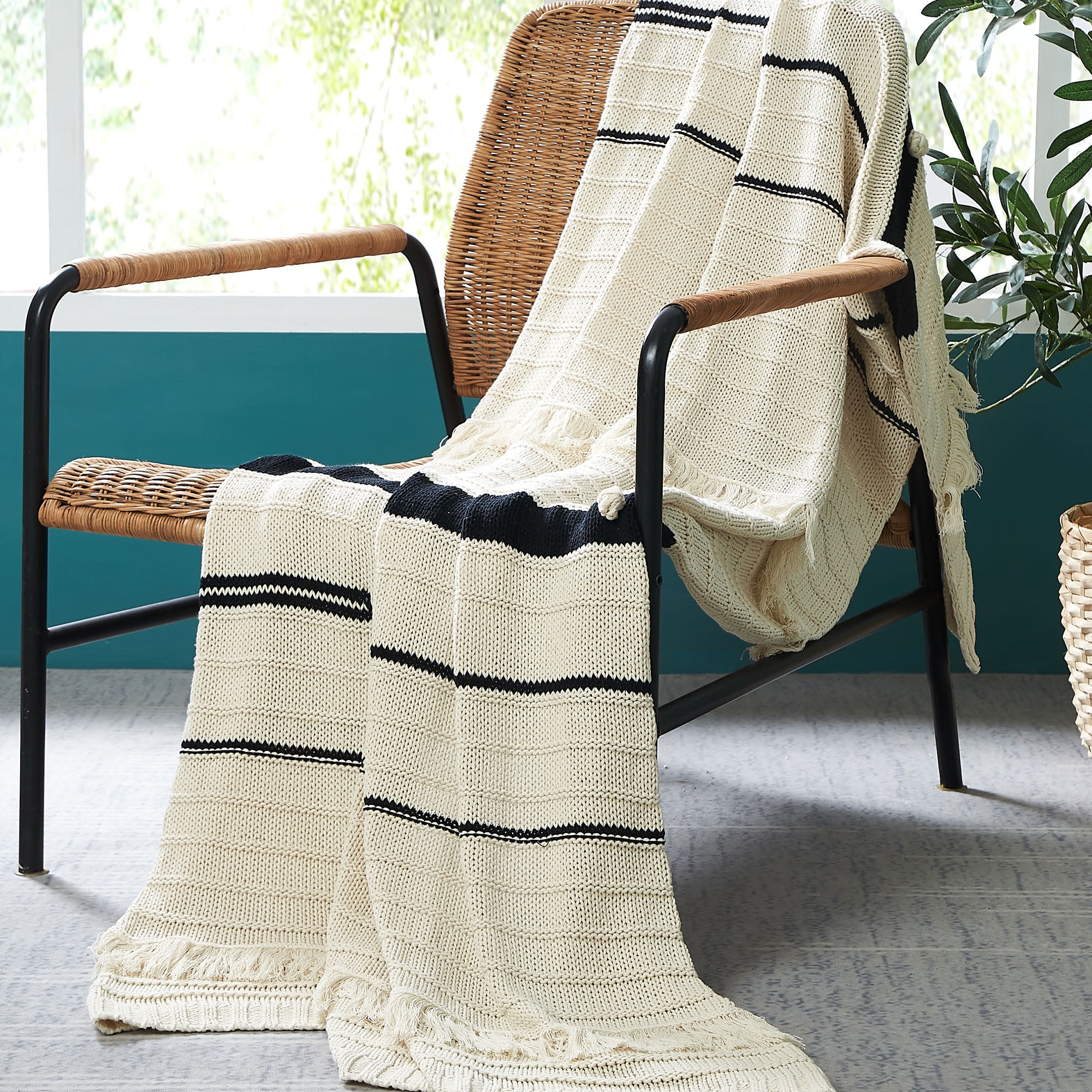 Modern Threads 100% Cotton Kint Throw, 50" x 70", Tarek, Ivory/Black ...