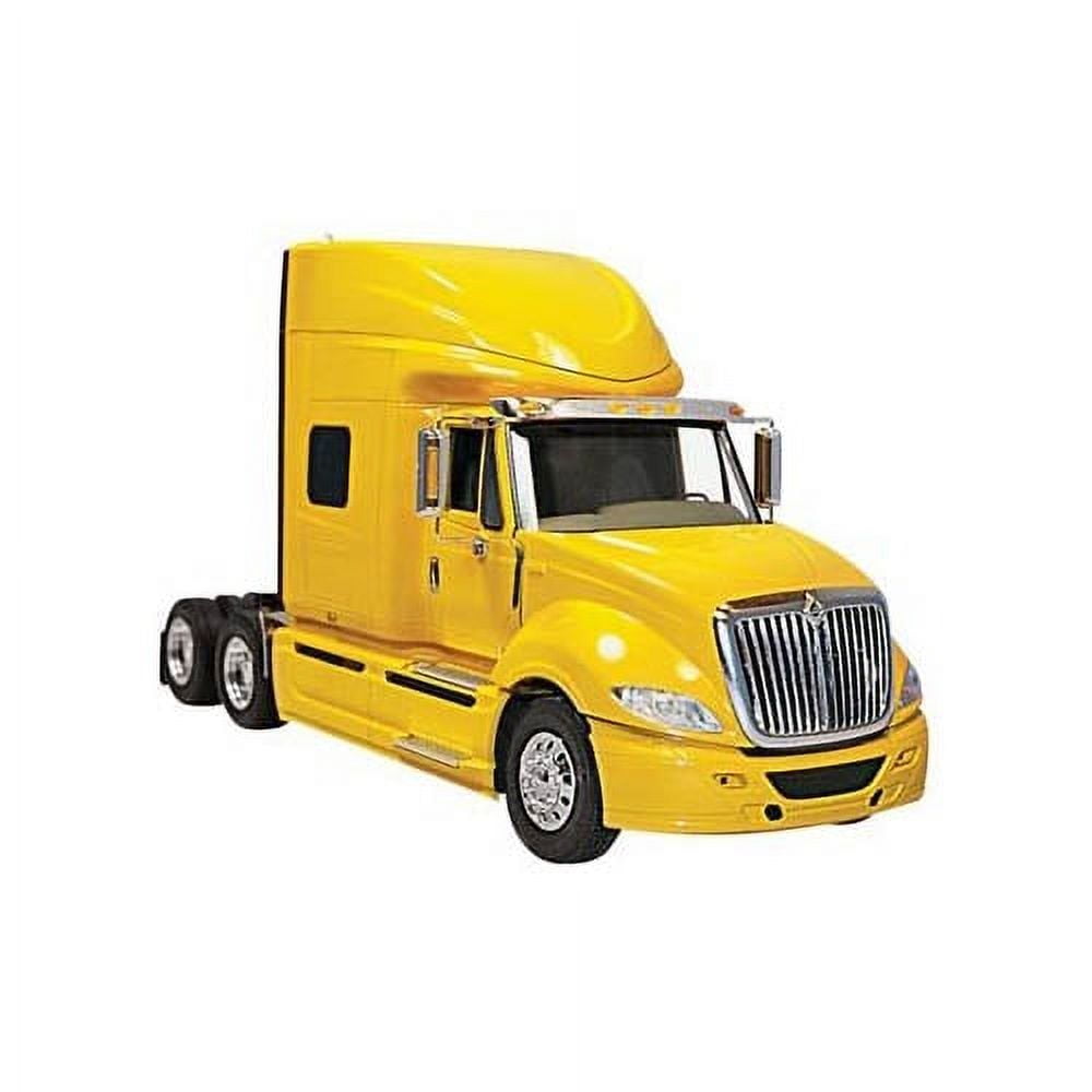 Moebius Model International Prostar 1/25 Scale Plastic Model Kit, 300 ...