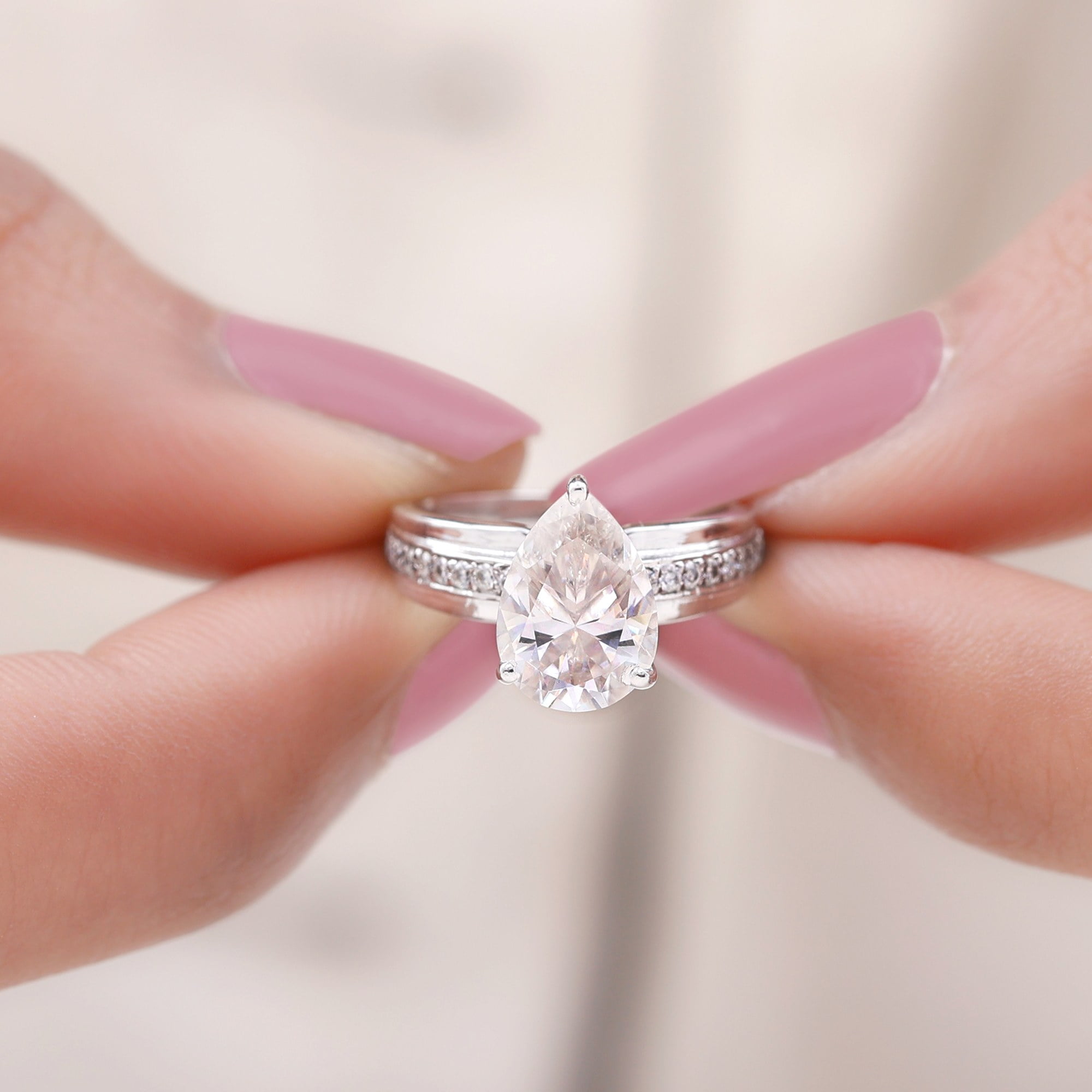 Teardrop Solitaire Engagement Rings